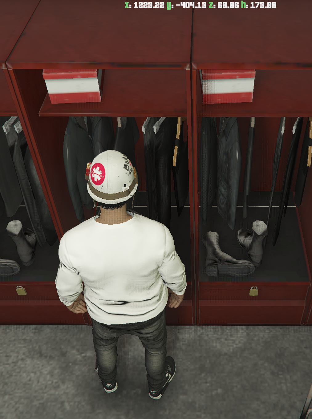 [FEATURE]: Outlaw kleding cirkel · Issue #1848 · Tedeapolis/development · GitHub