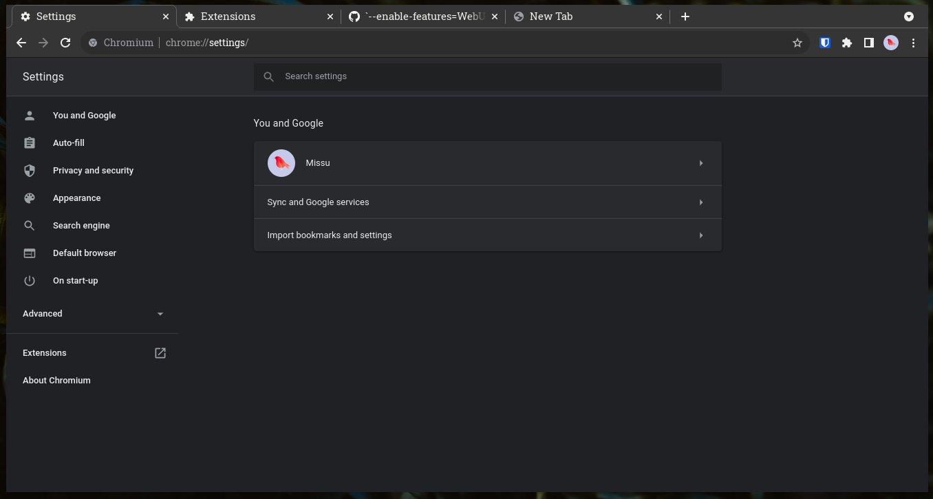`--enable-features=WebUIDarkMode` flag doesn't work with `--enable-features=VaapiVideoDecoder ...