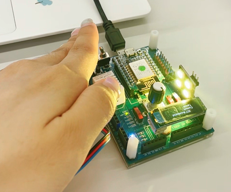 GitHub - IOTLab2022-18z/FinalProject