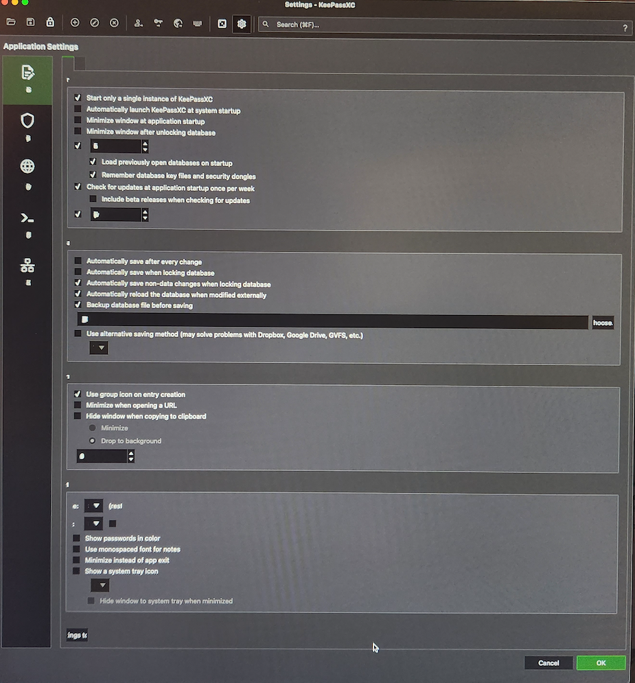 Text display becomes garbled · Issue #8758 · keepassxreboot/keepassxc · GitHub