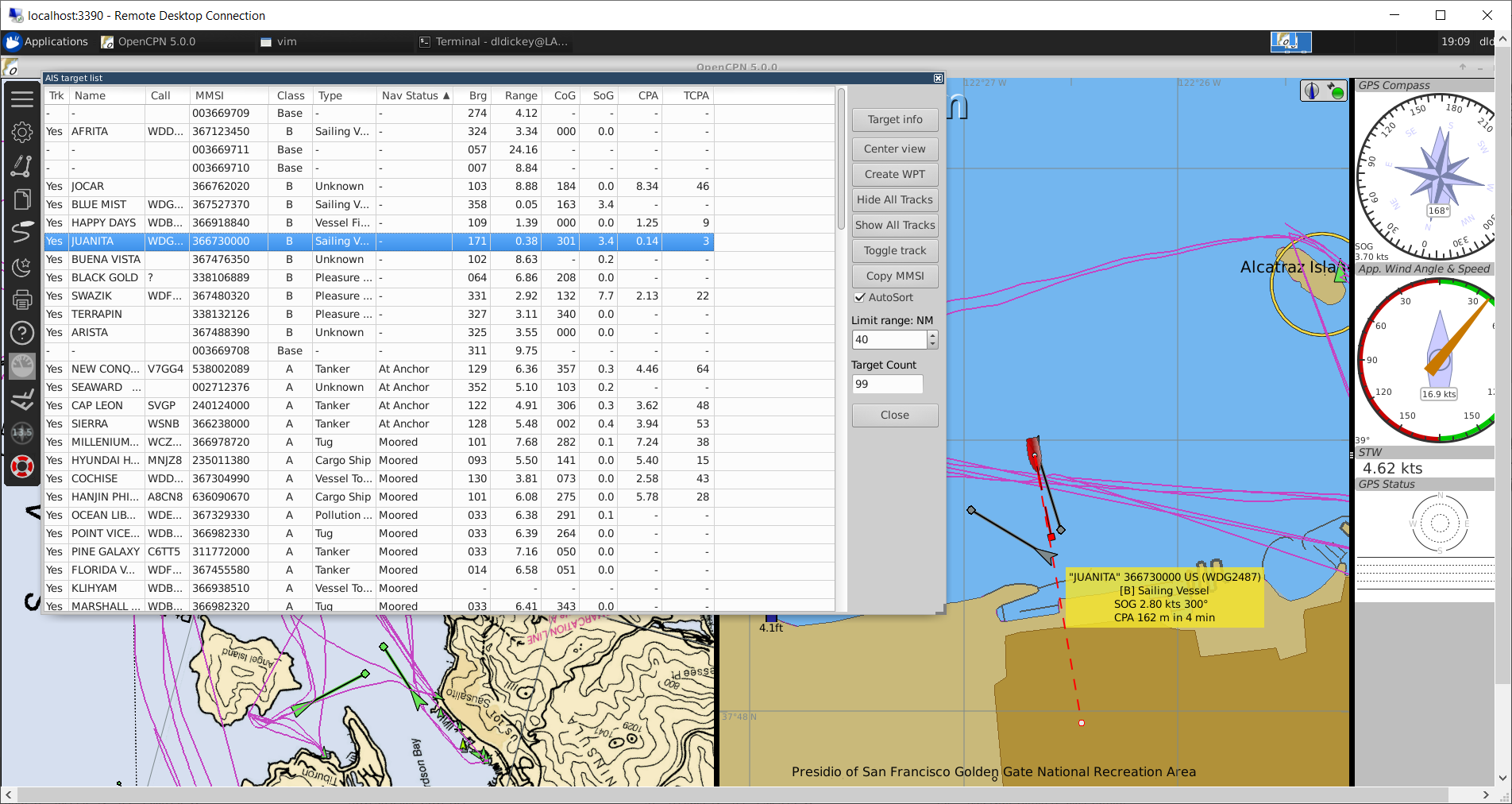 AIS target drawn in grey with no track but still moving on the canvas ...