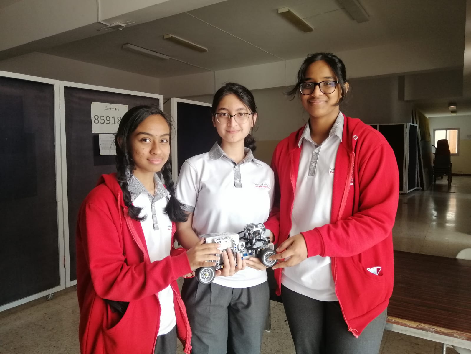 GitHub - Aurora-SJS/AURORA-WRO2022: The Aurora bot is a Self Driving bot which can drive ...