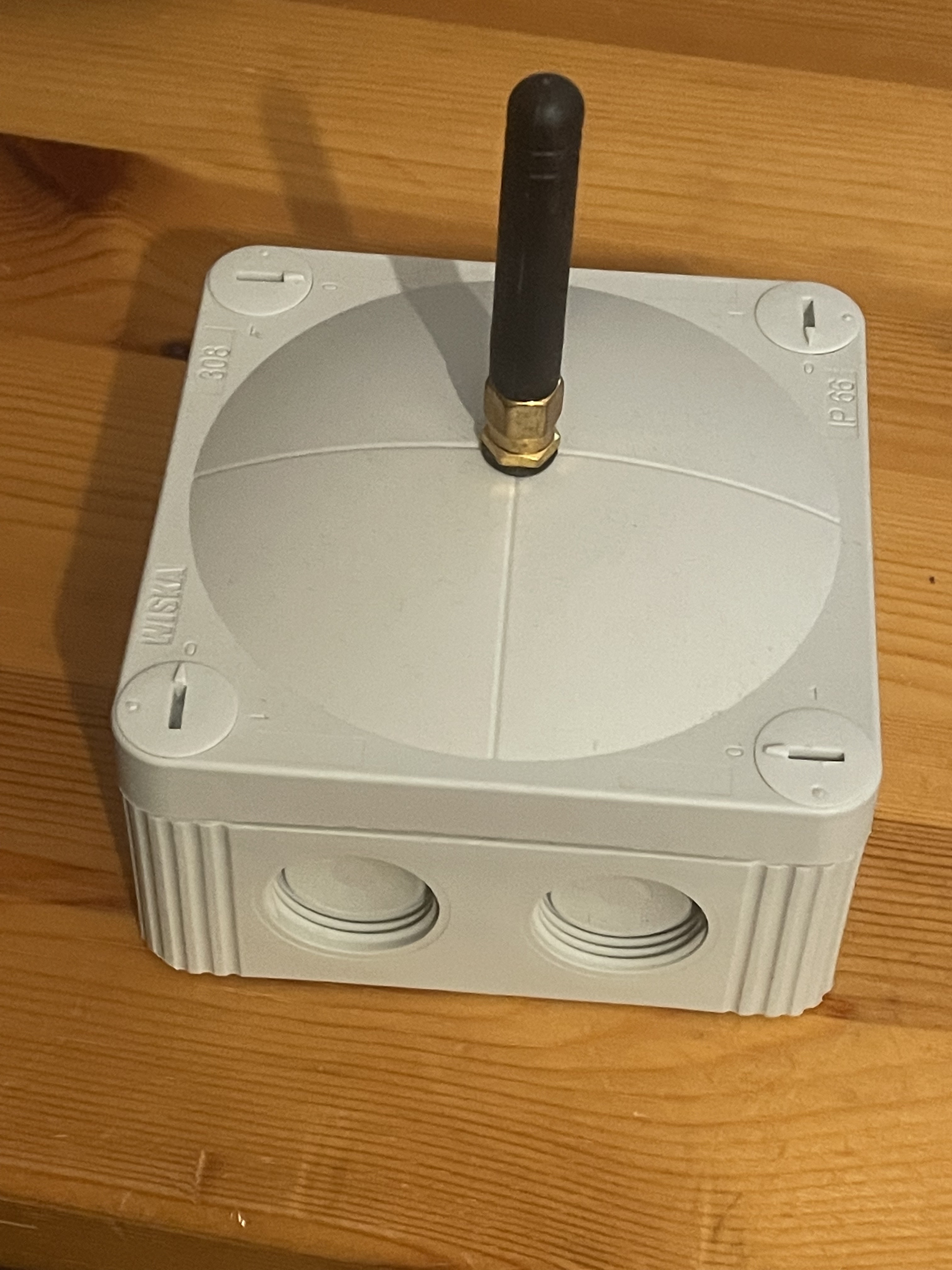 IP68 Gehäuse mit ext Antenne · tbnobody OpenDTU · Discussion #247 · GitHub