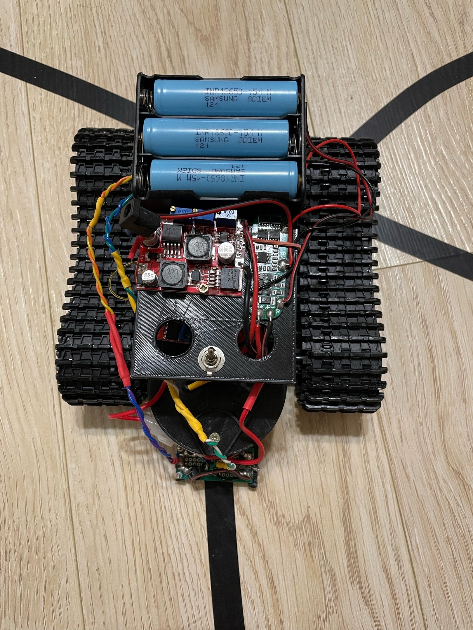 GitHub - ArtBazh/AVR-pets: My old pet projects, a line-following robot and a custom speedometer ...