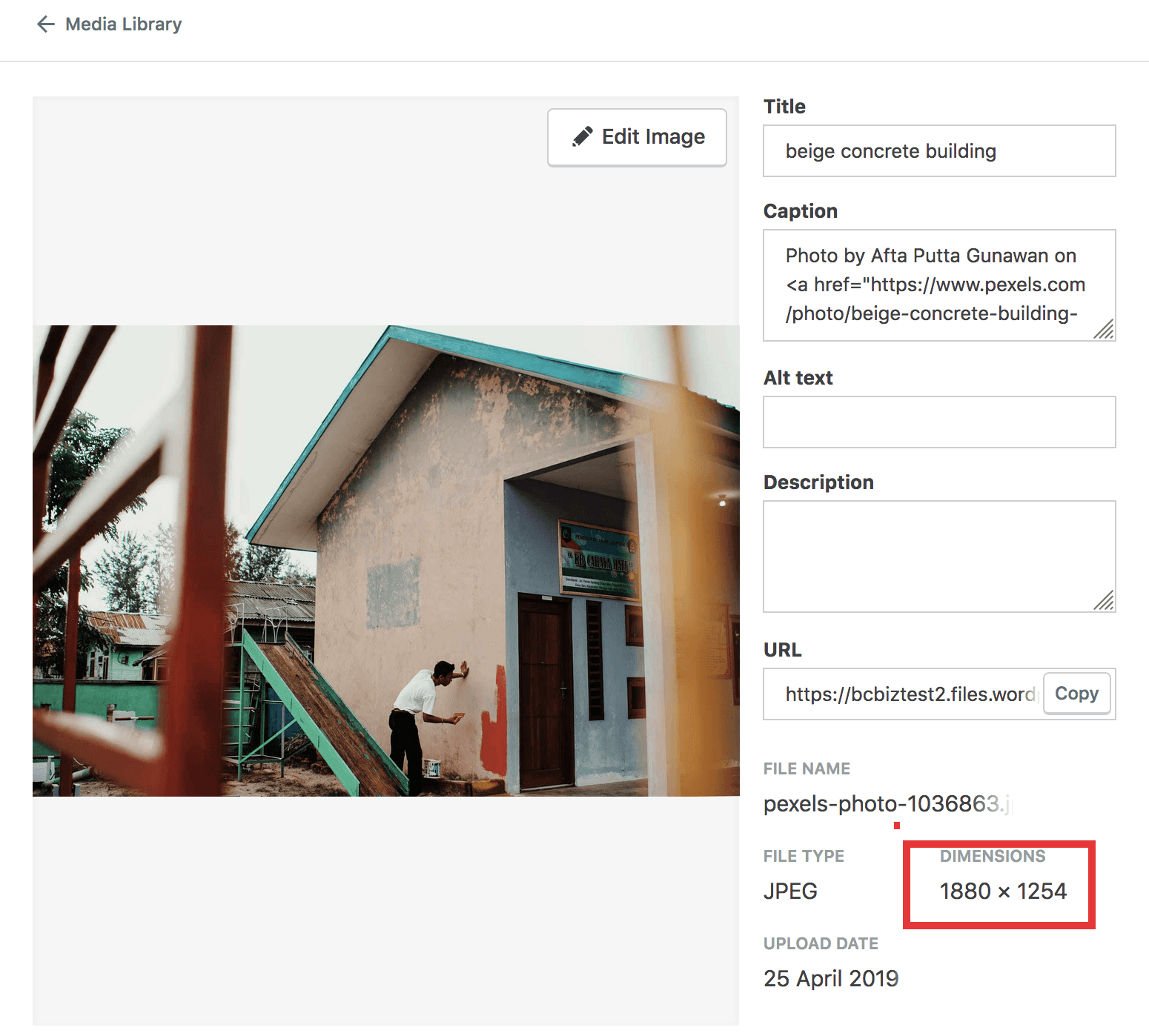 Slideshow block: Full width and wide width display shows scaled down images · Issue #12178 ...
