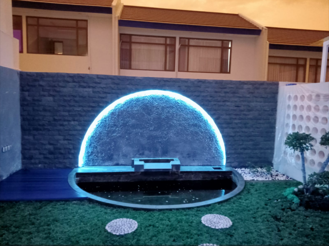 GitHub - albaruzz/Edge-Detection: Edge Detection using Canny and Compass