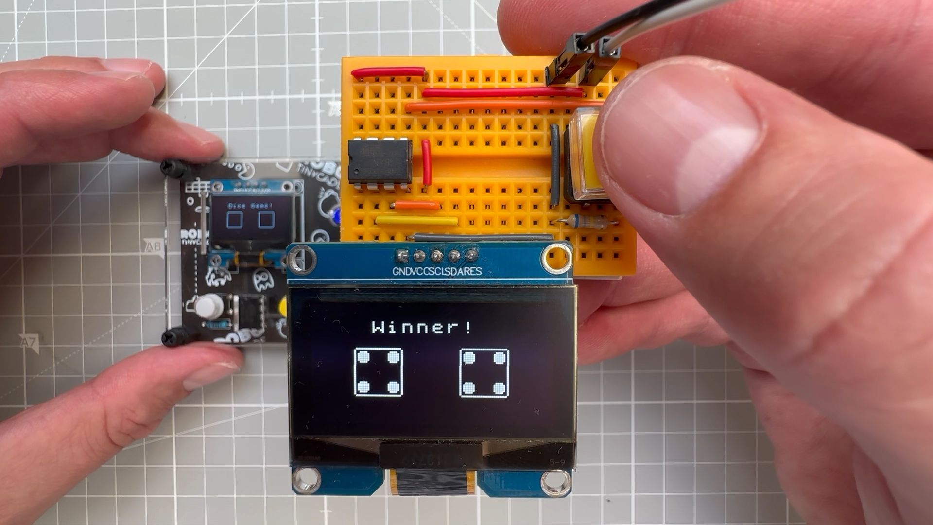 GitHub - upiir/attiny85_dice_game: Simplest game for ATtiny85 + OLED Display