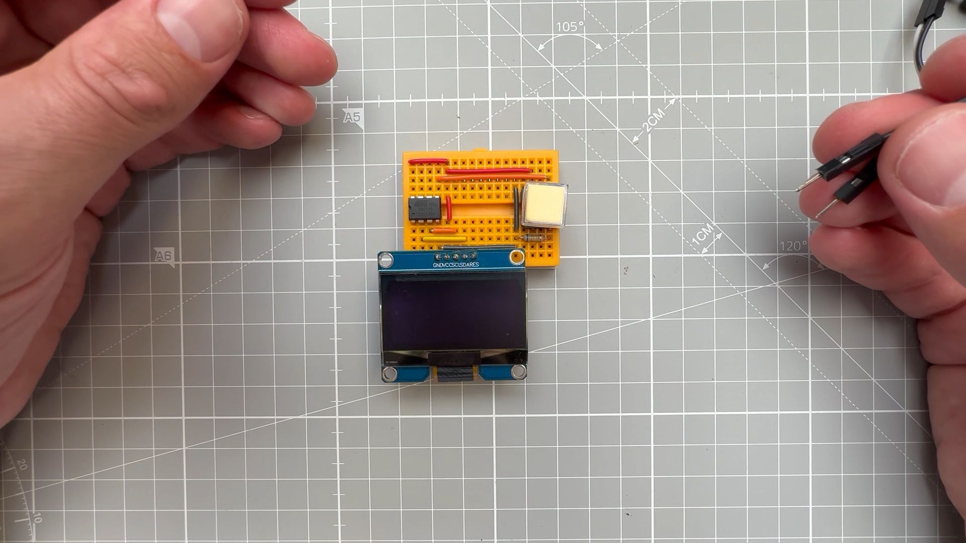 GitHub - upiir/attiny85_dice_game: Simplest game for ATtiny85 + OLED Display