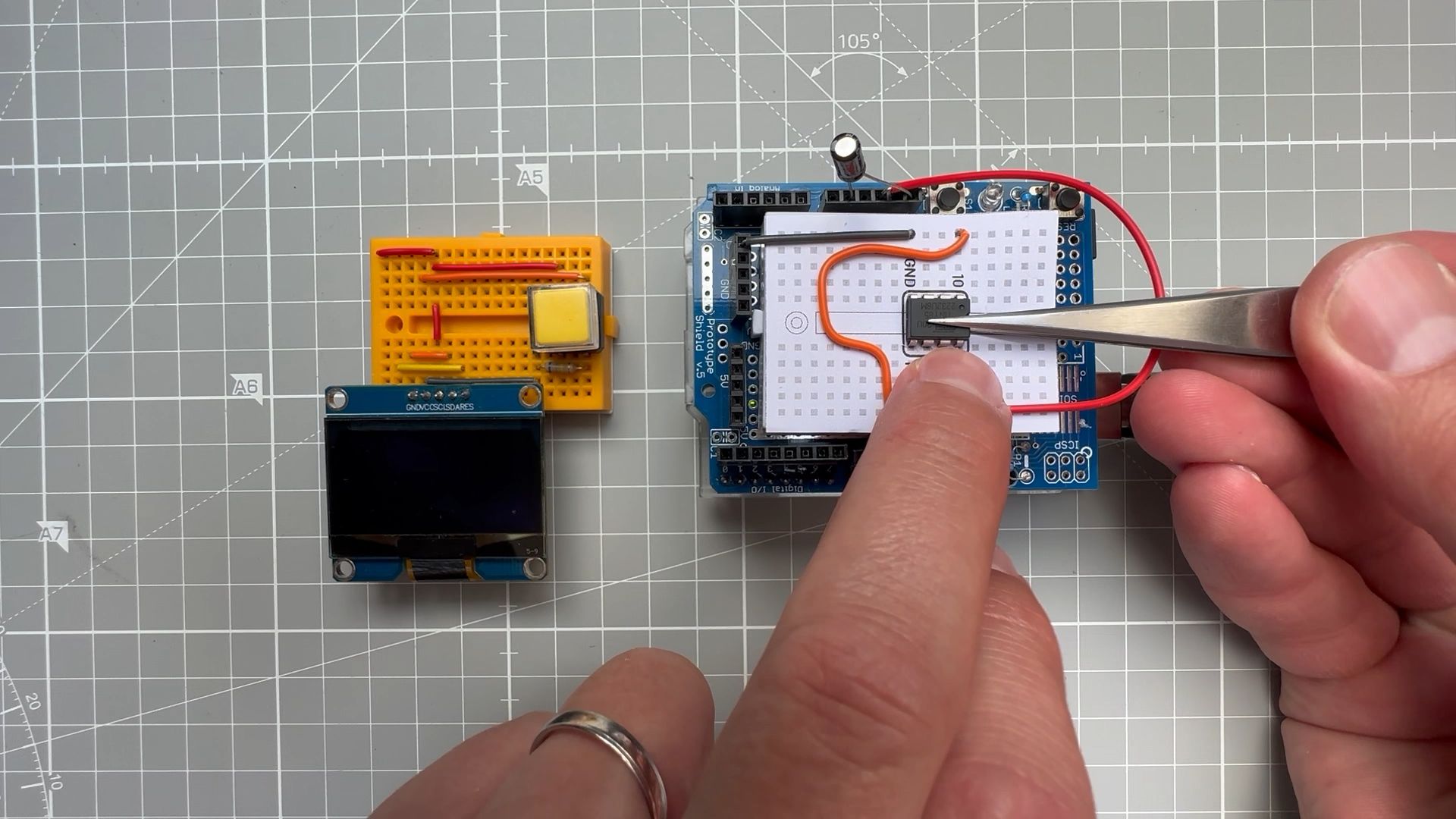 GitHub - upiir/attiny85_dice_game: Simplest game for ATtiny85 + OLED ...