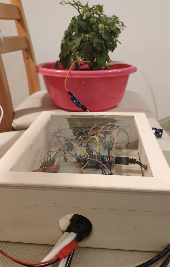 GitHub - leonben2892/PlantGrowthSystem_Embedded: Software Engineer - Final Project: Control ...