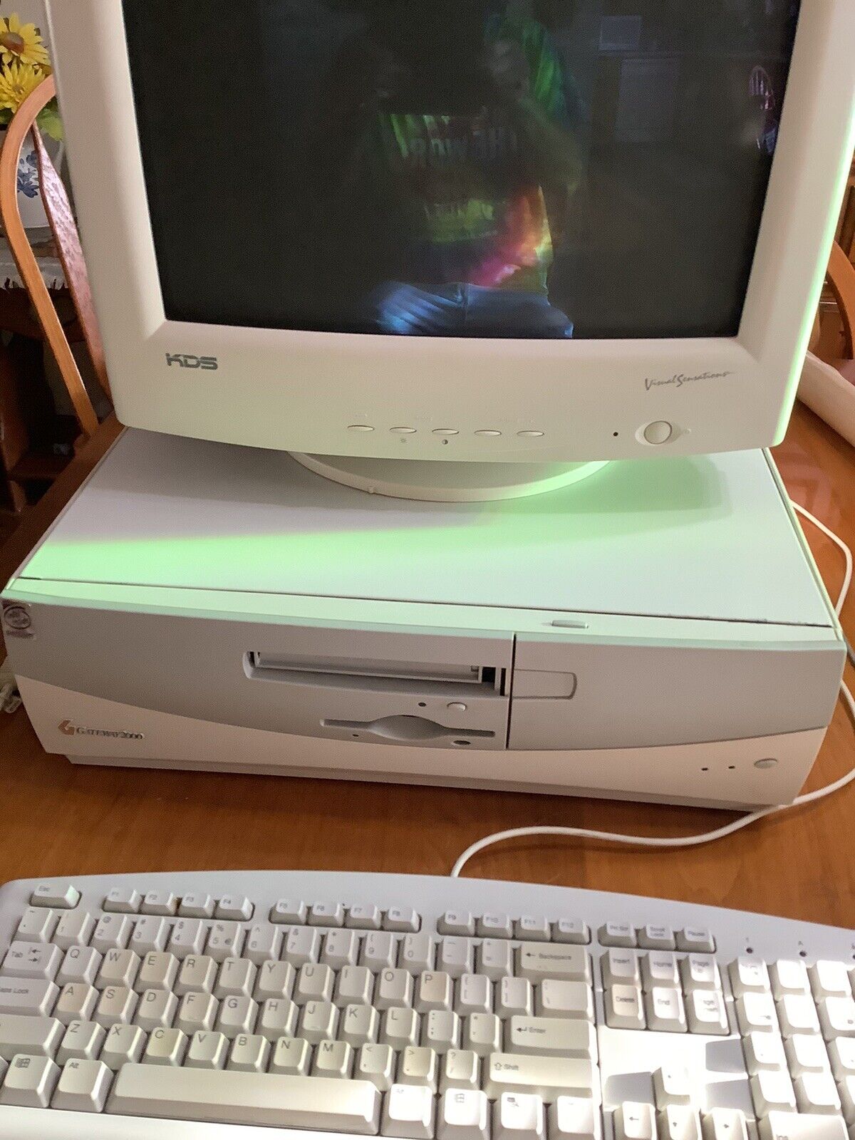 Please add support for Gateway 2000 P55C-233 in 86box · Issue #3578 · 86Box/86Box · GitHub