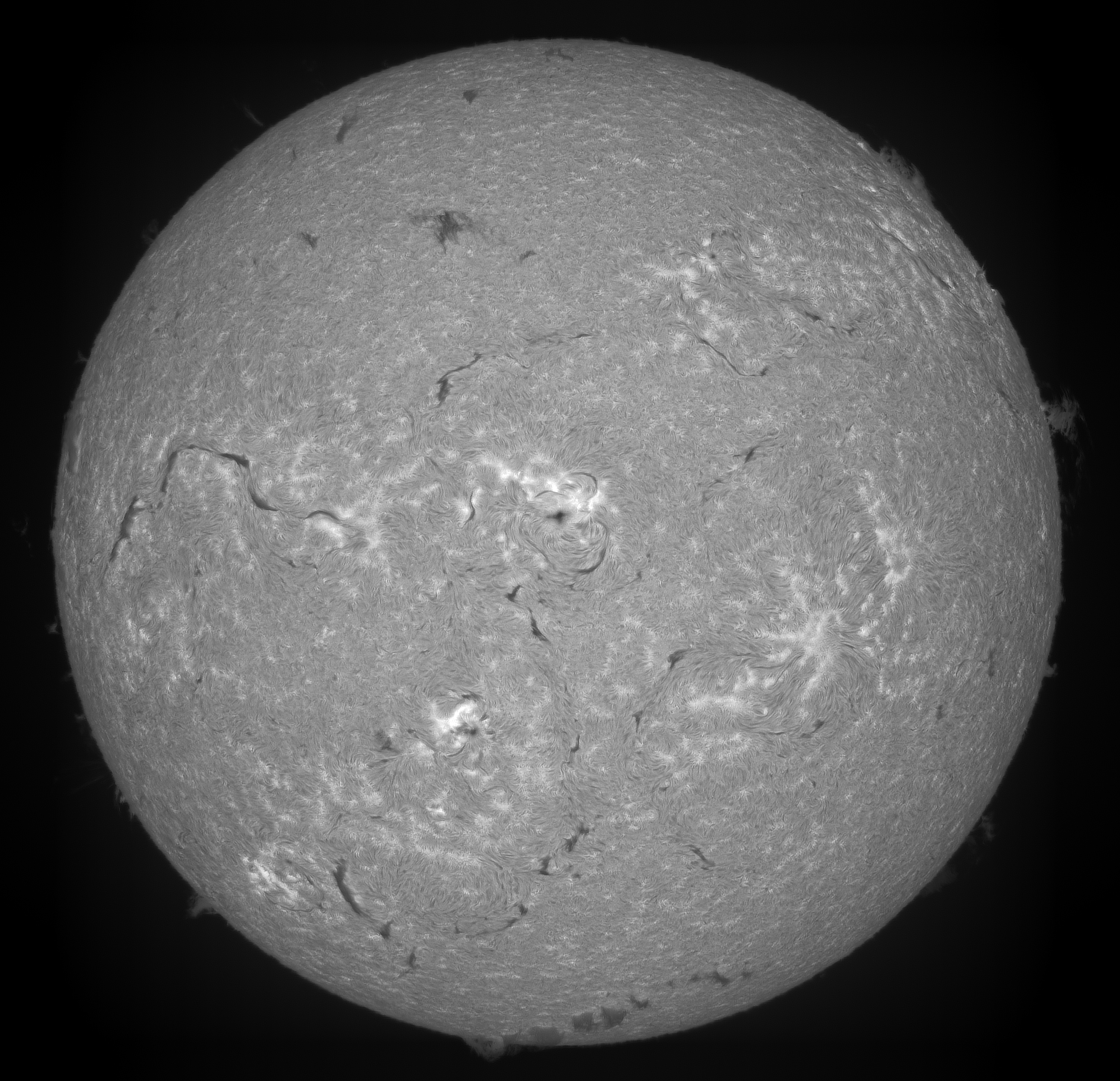 H-alpha and Ca-H spectroheliograph -- 27 Aug -- high resolution and ...