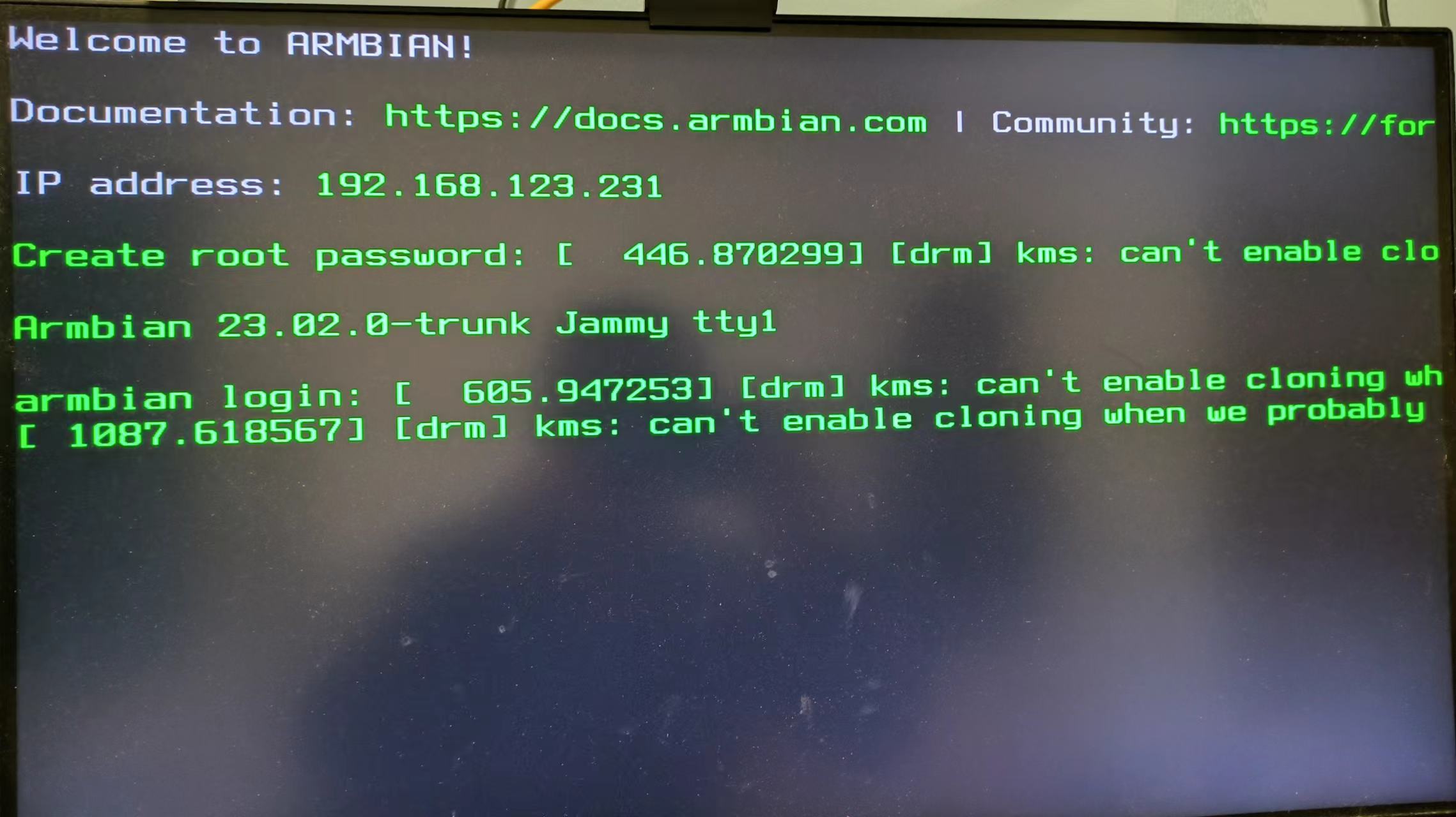 CM311-1a-YST [drm] kms: can't enable cloning when we probably wanted to. · Issue #820 · ophub ...