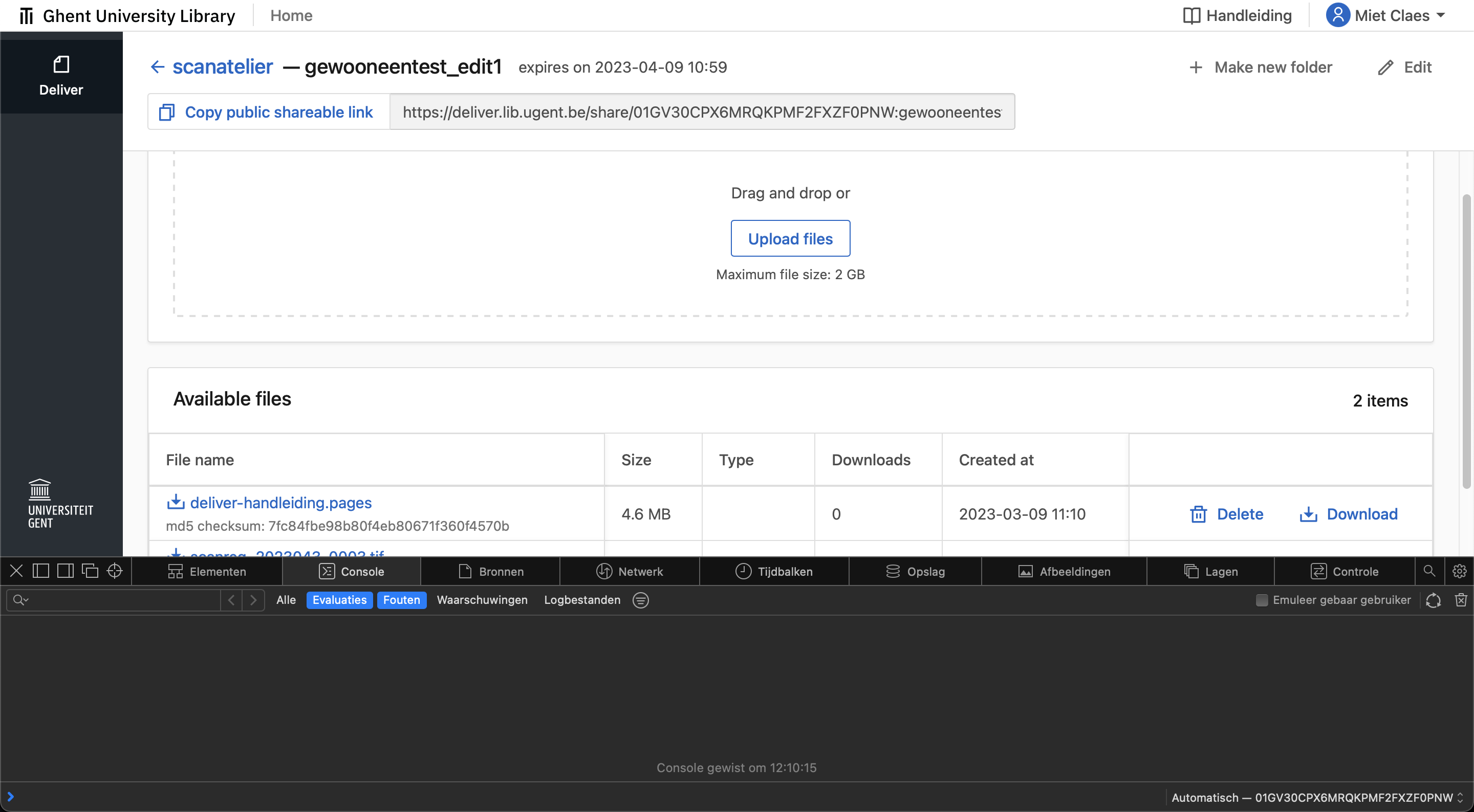 Deleting a file results into stuck gray screen · Issue #67 · ugent-library/deliver · GitHub