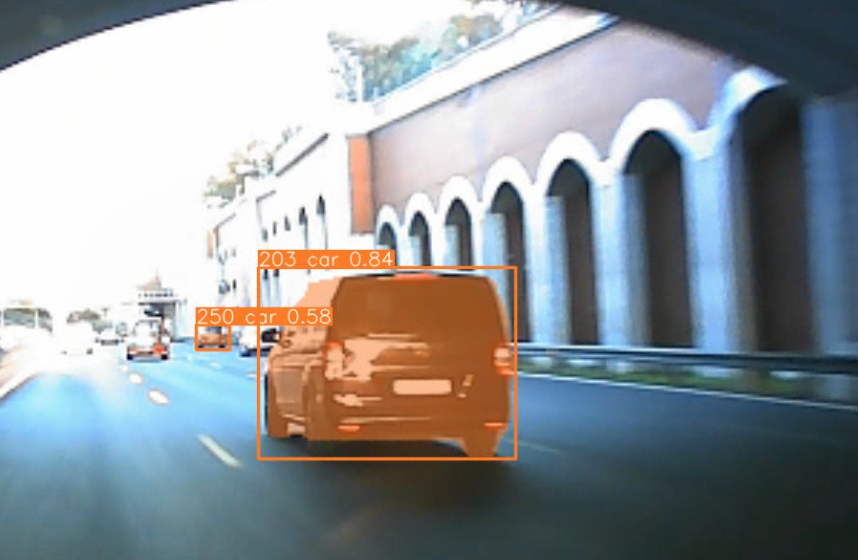 There's a little bug in mask plotting · Issue #708 · mikel-brostrom ...