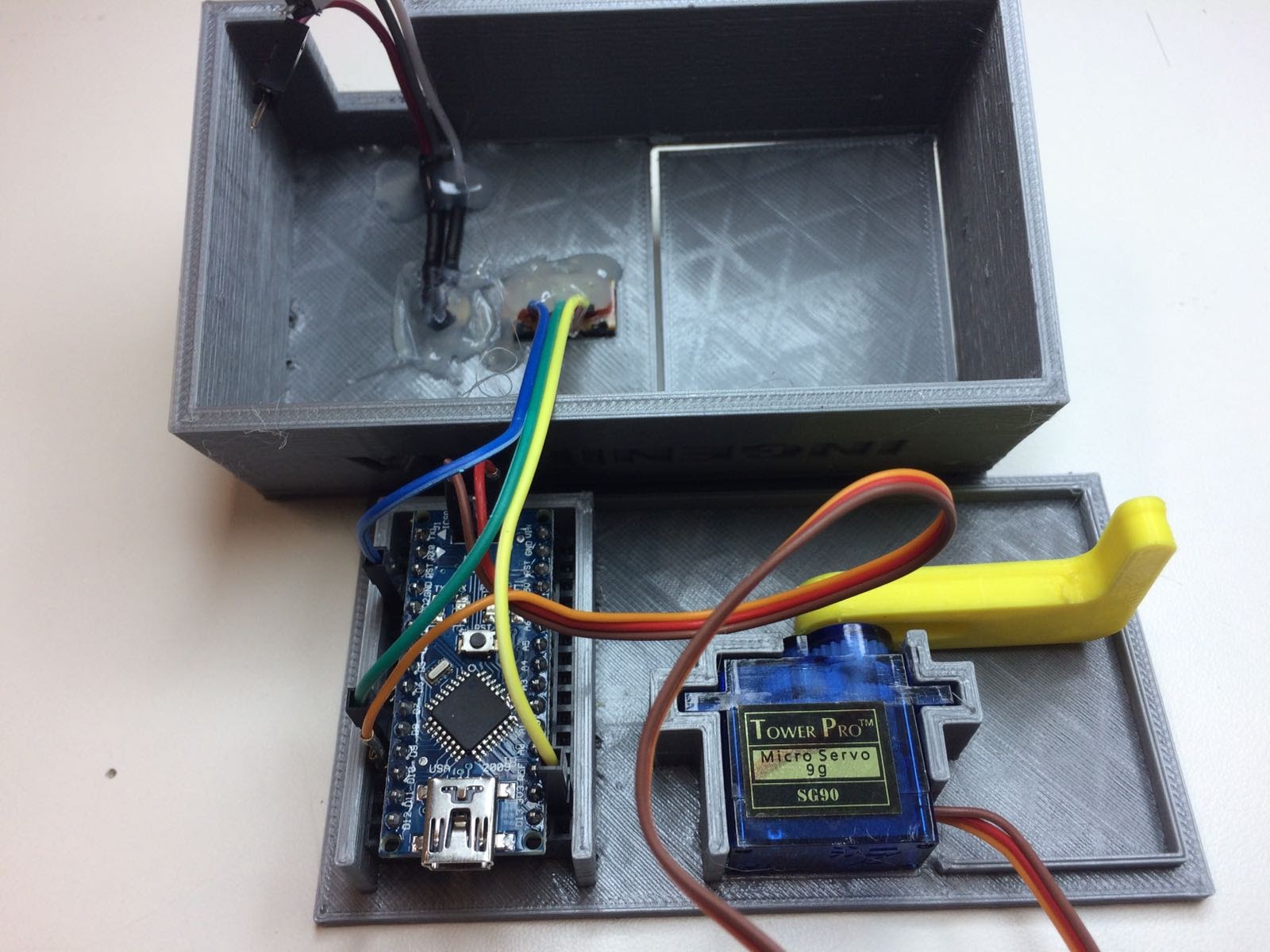 GitHub - kaskero/Useless-Box--Jarduera-Praktikoen-Jardunaldia-2017-: Useless Box (Jarduera ...