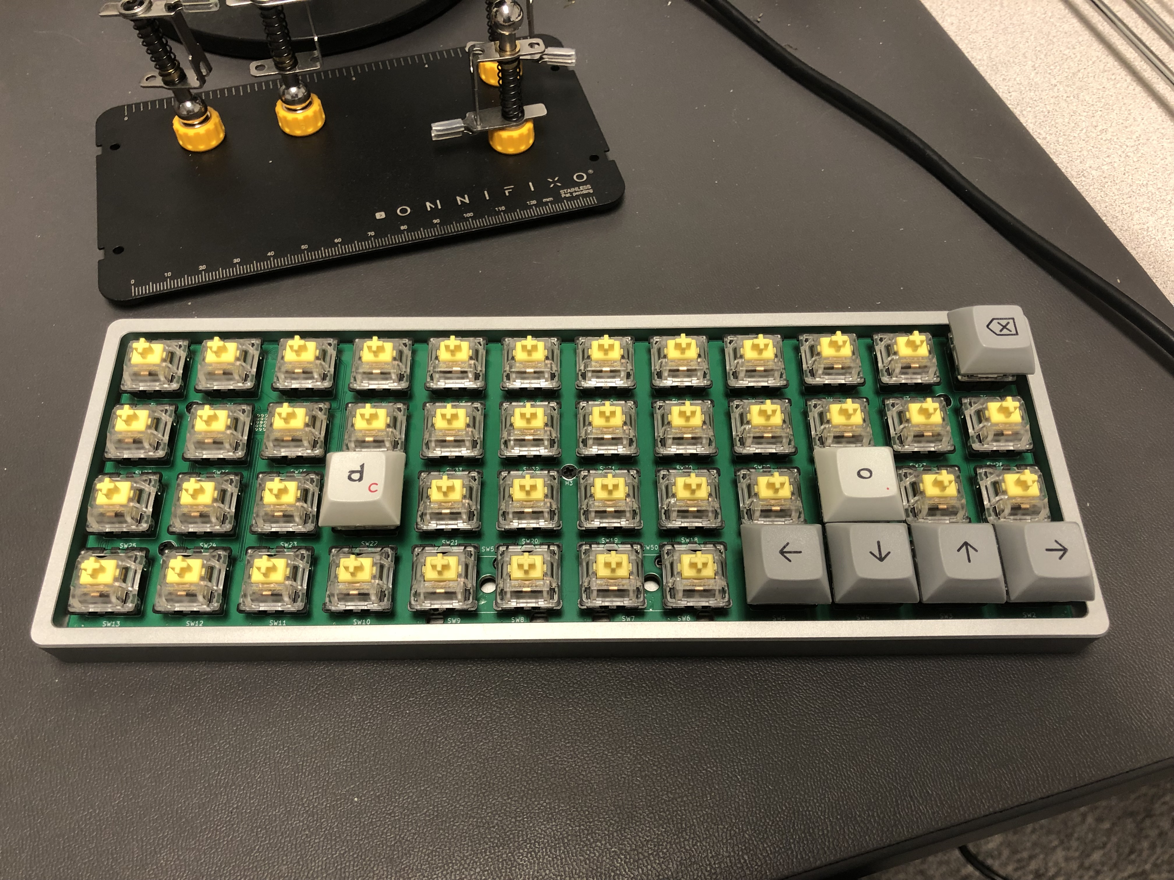 GitHub - niftypsycho/ortho-40percent: 40% ortholinear mechanical ...