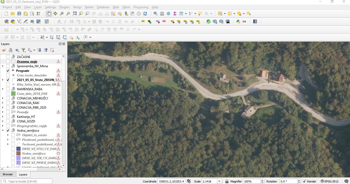 QGIS crash when opening old project. · Issue #46152 · qgis/QGIS · GitHub