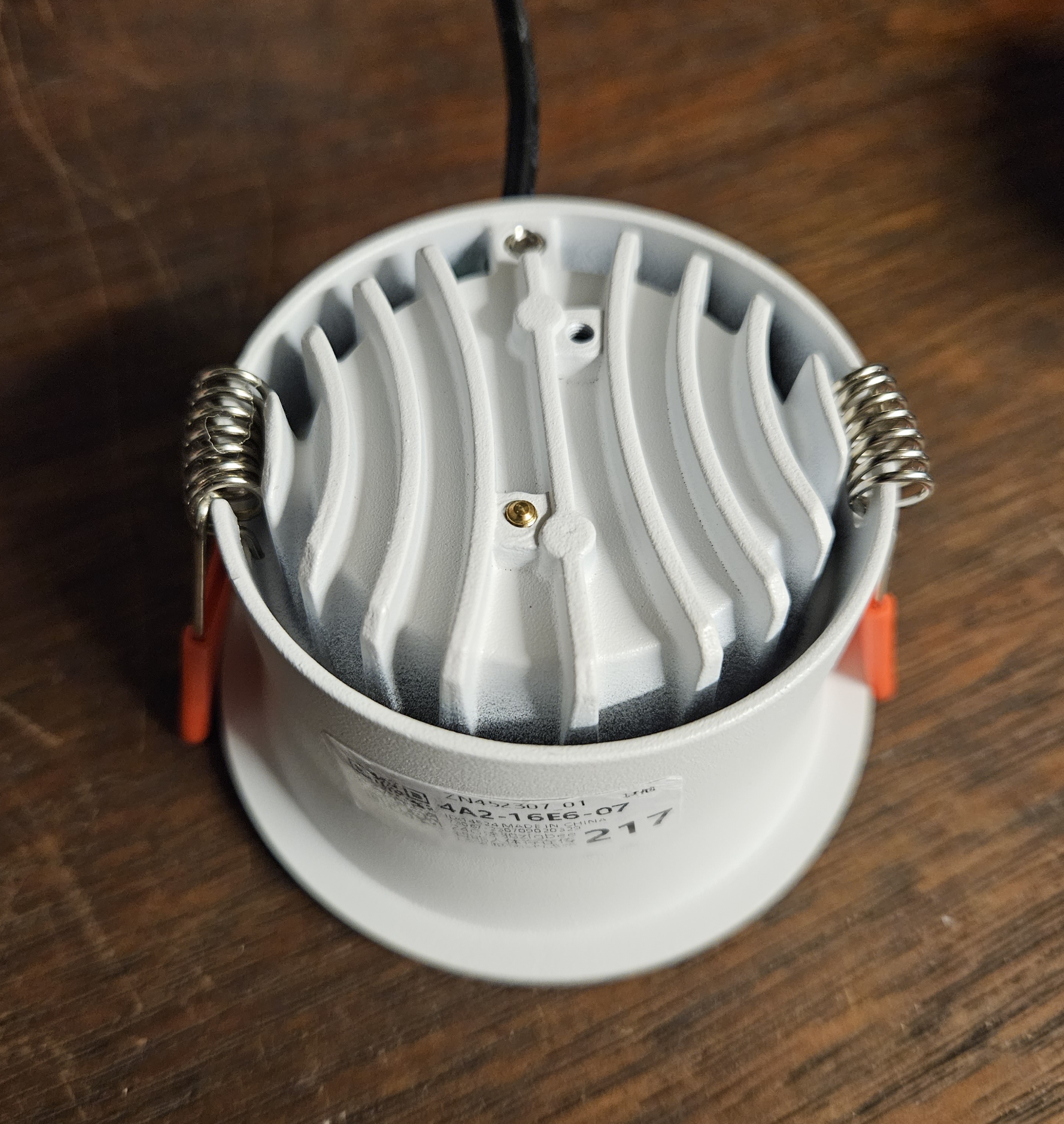 Add support for TuYa ceiling radar presence sensor, model TS0225 ...