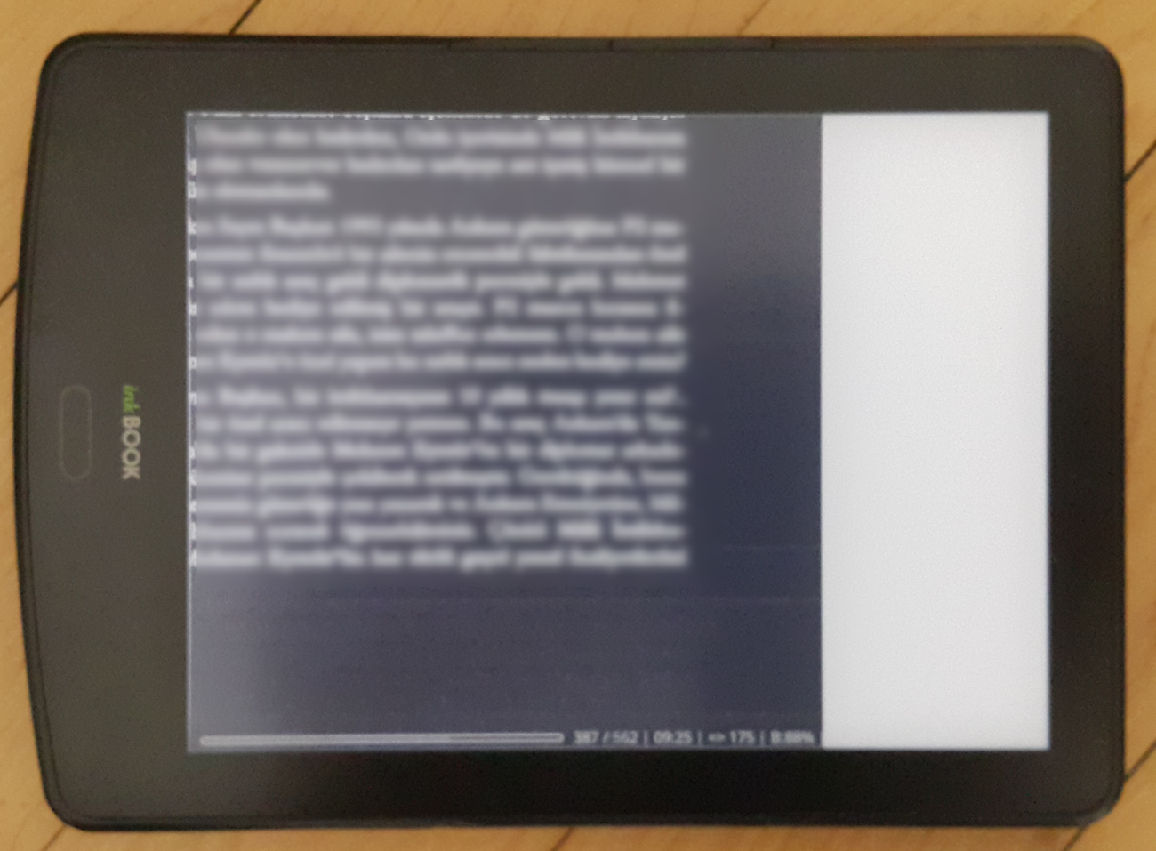 Empty space in landscape mode · Issue #3945 · koreader/koreader · GitHub