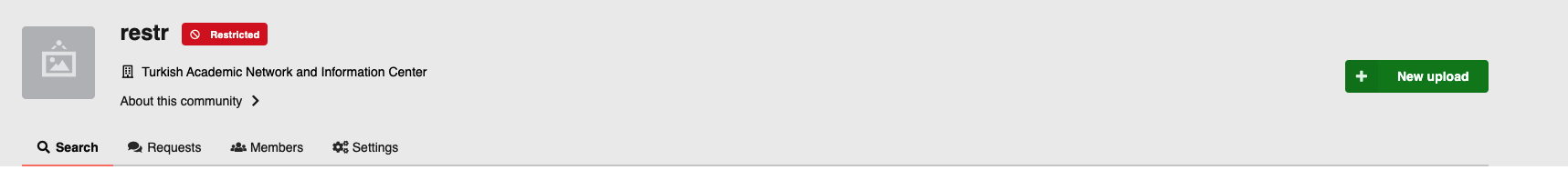 communities: add `restricted` label to the community header if the community is restricted ...