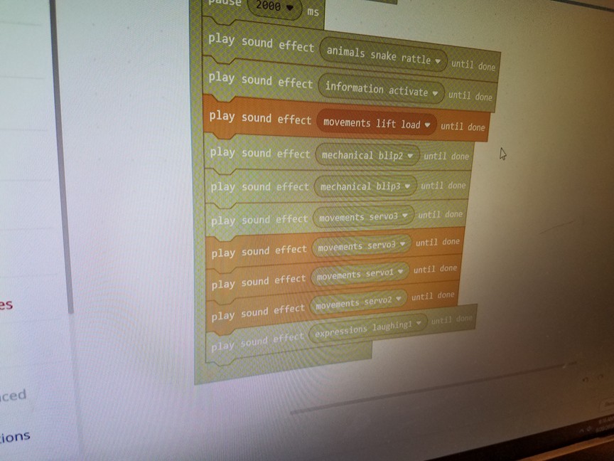 Disabled blocks turning a different color · Issue #705 · microsoft/pxt-ev3 · GitHub