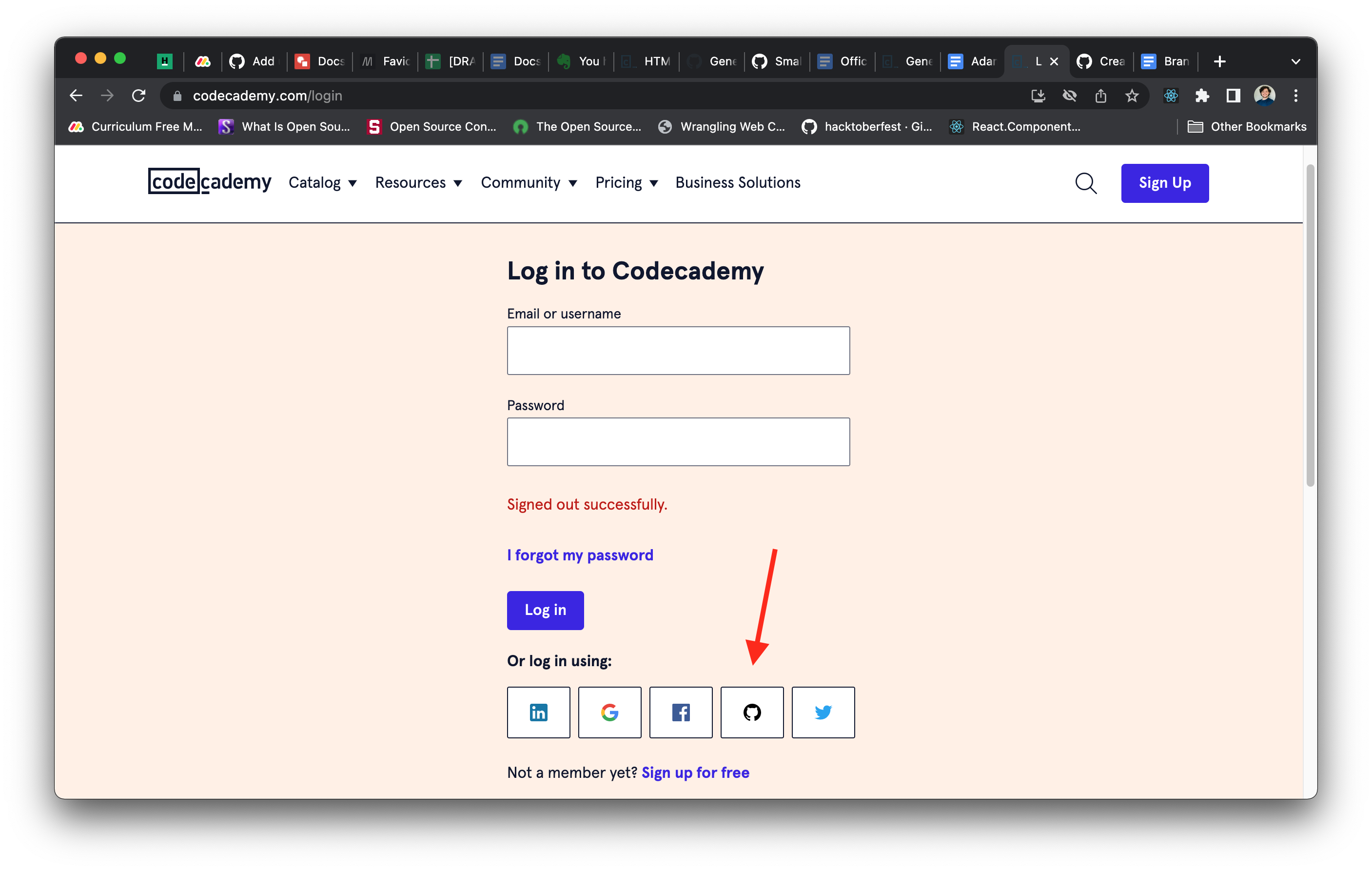 Small change to bracket notation by dariru3 · Pull Request #1384 · Codecademy/docs · GitHub