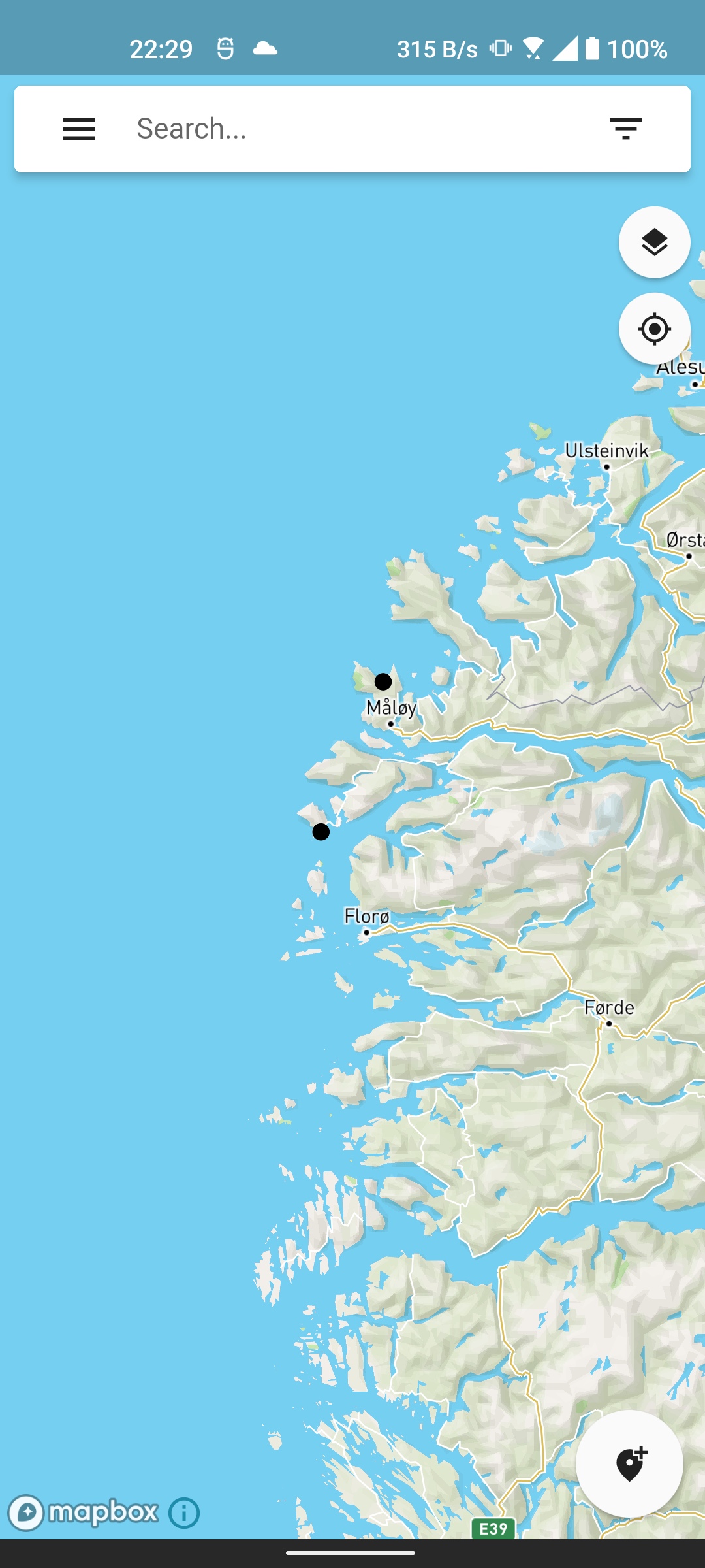 Remove the black dot on non-clustered points when loading a geojson on ...