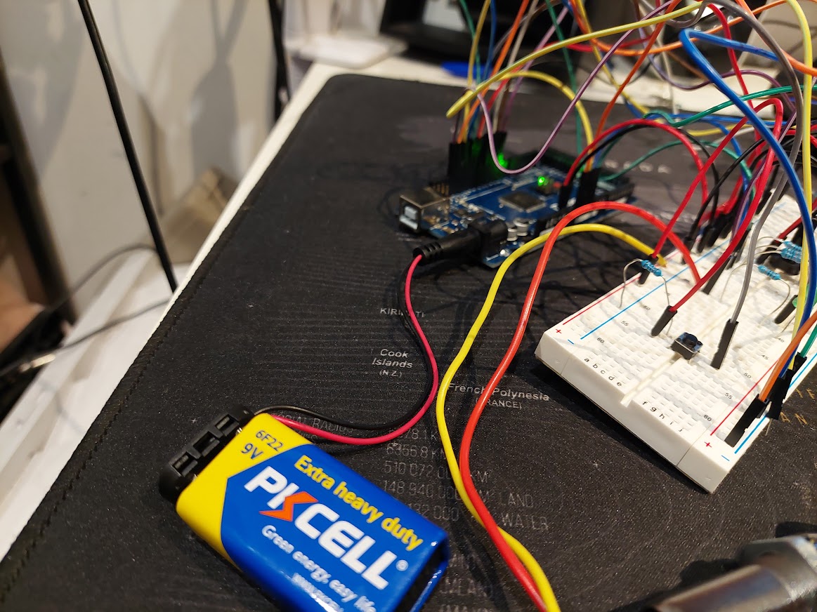 GitHub - lordnaickol/arduino_fake_bomb_4_wires_defusal: Sketch and design of a prop bomb with 4 ...