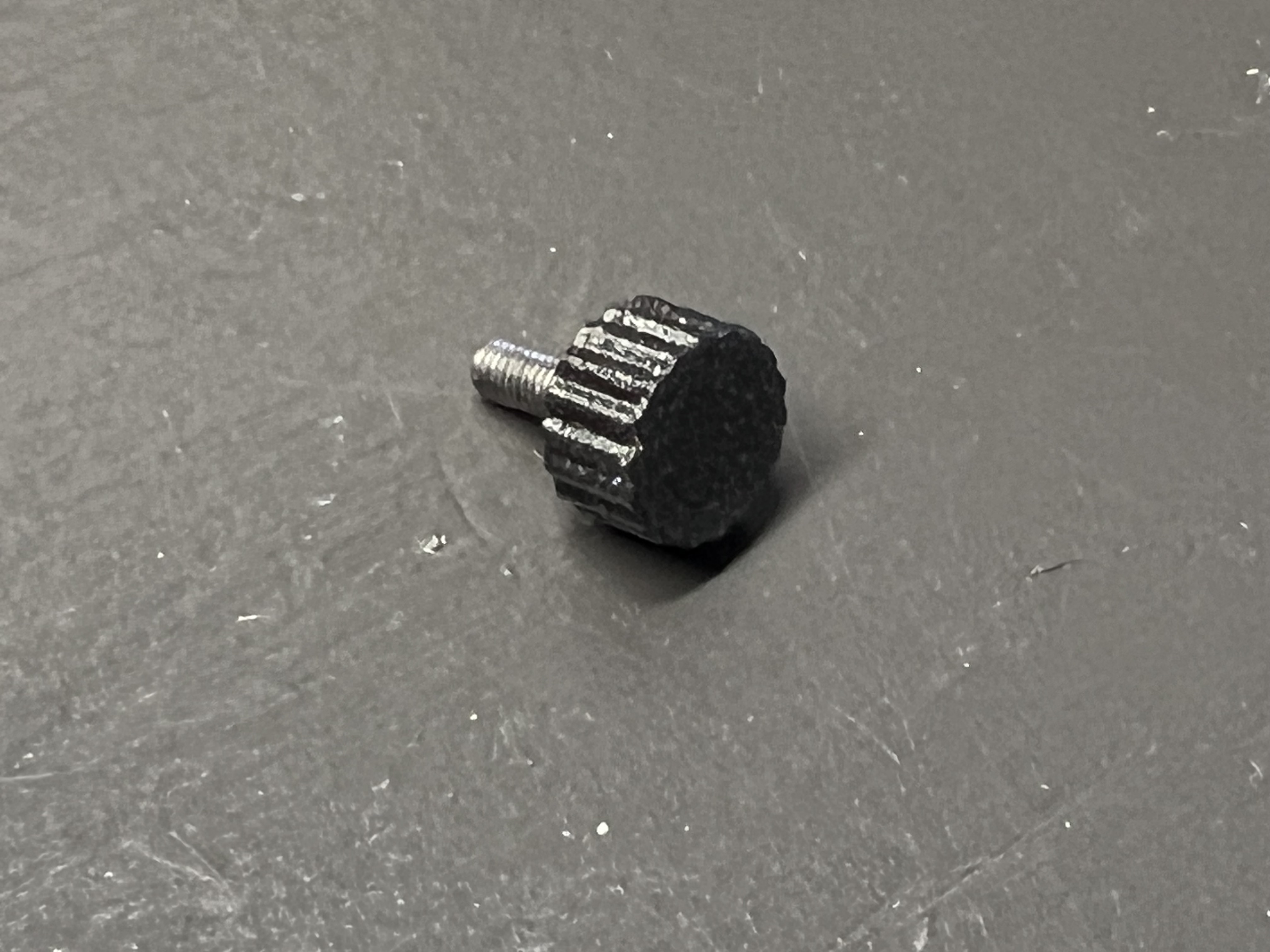 Thumbscrew for the lid and droptube. · Issue #10 · sjseth/AI-Case-Sorter · GitHub