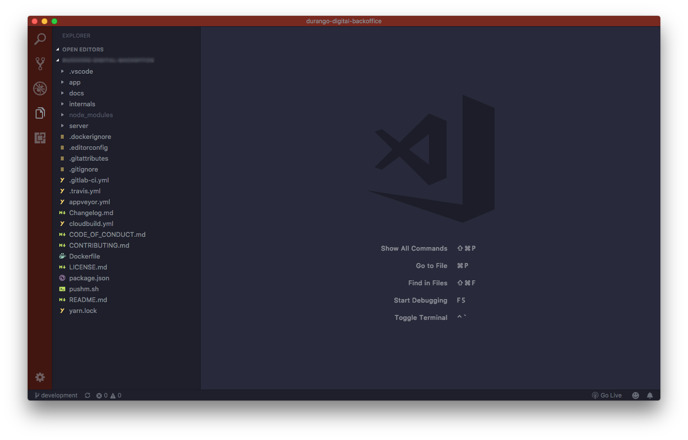 Title bar and sidebar change color to red when opening an specific git ...