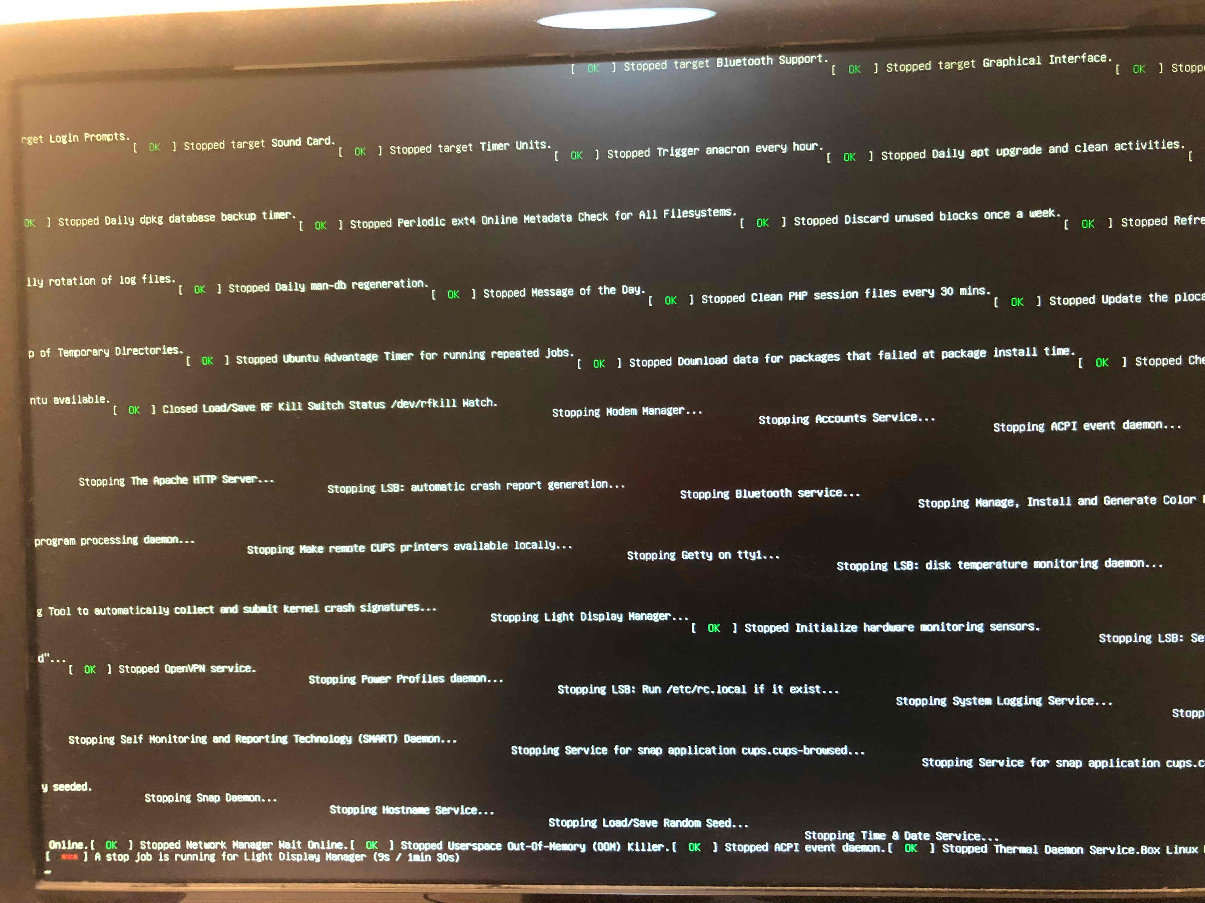 Staircase pattern of text on shutdown · Issue #25490 · systemd/systemd · GitHub
