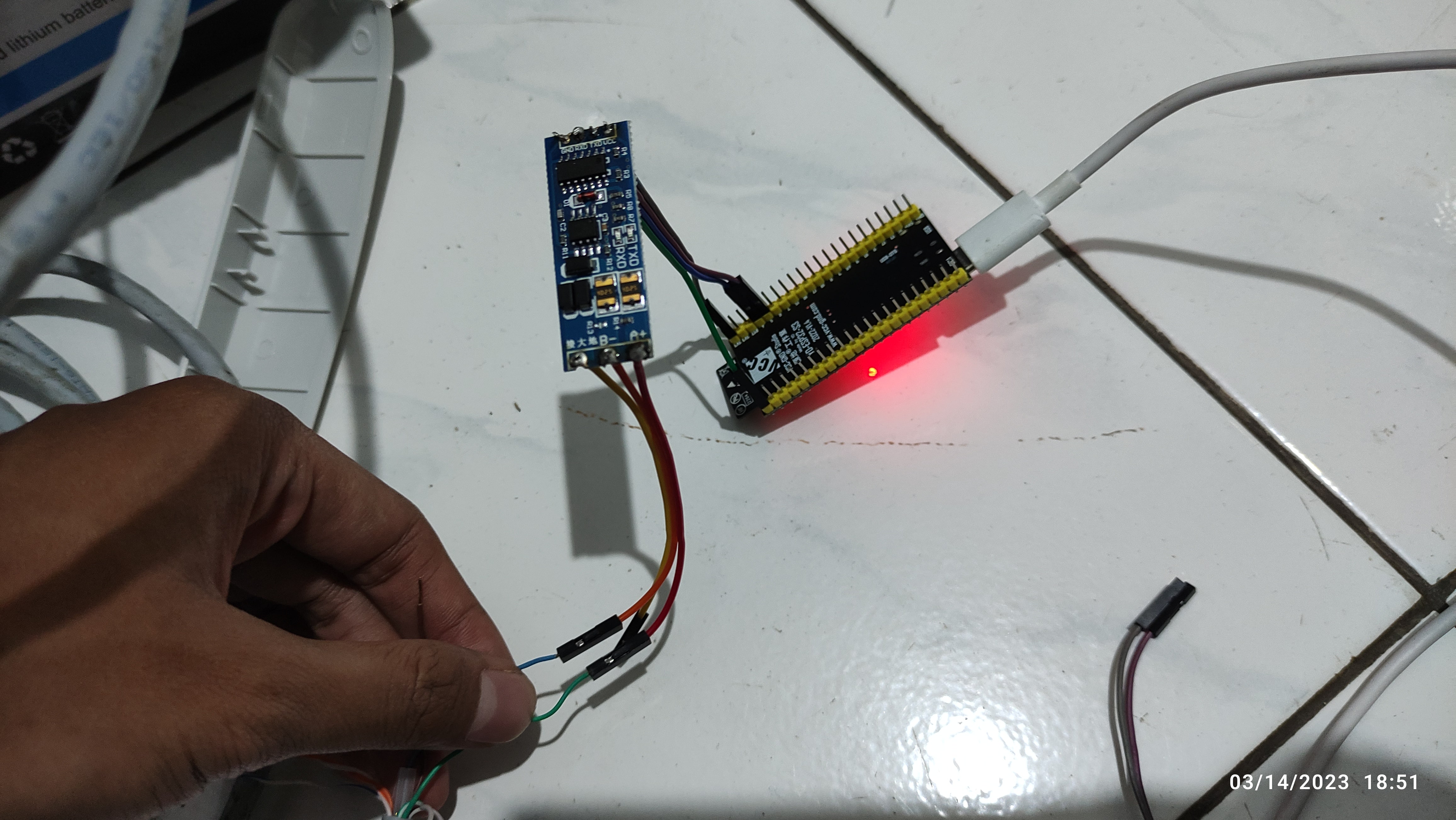 GitHub - juanpradana/Epever-XTRA-ESP32S3