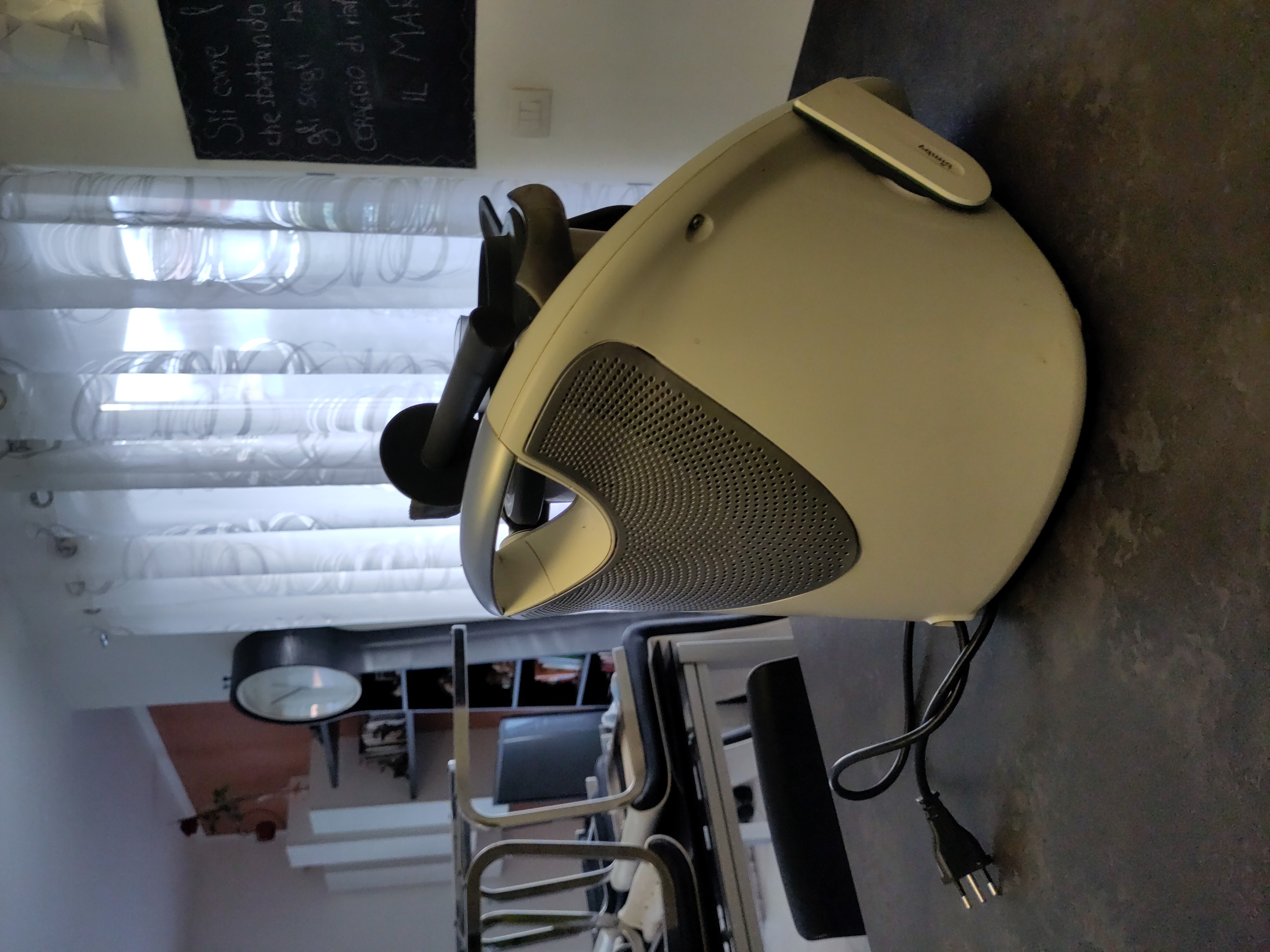 Reconstruction of background · Issue #1938 · alicevision/Meshroom · GitHub