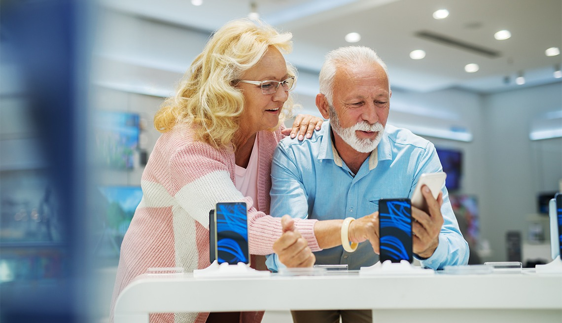 GitHub - srikarv7/Mobile-Price-Prediction: Final project for the course ...