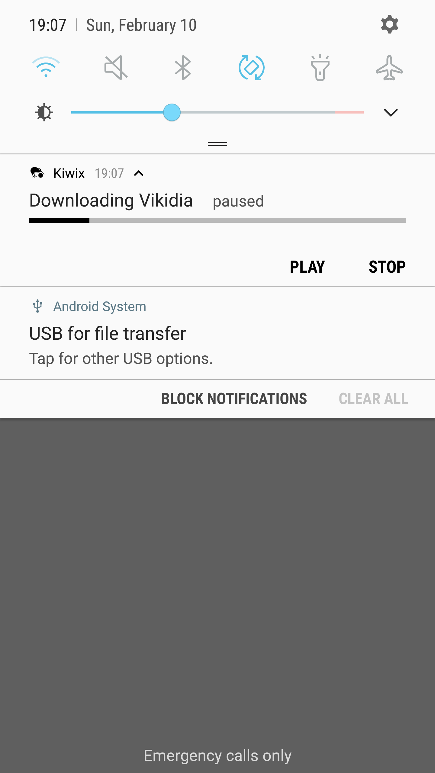 fix button names in download notification · Issue #967 · kiwix/kiwix-android · GitHub