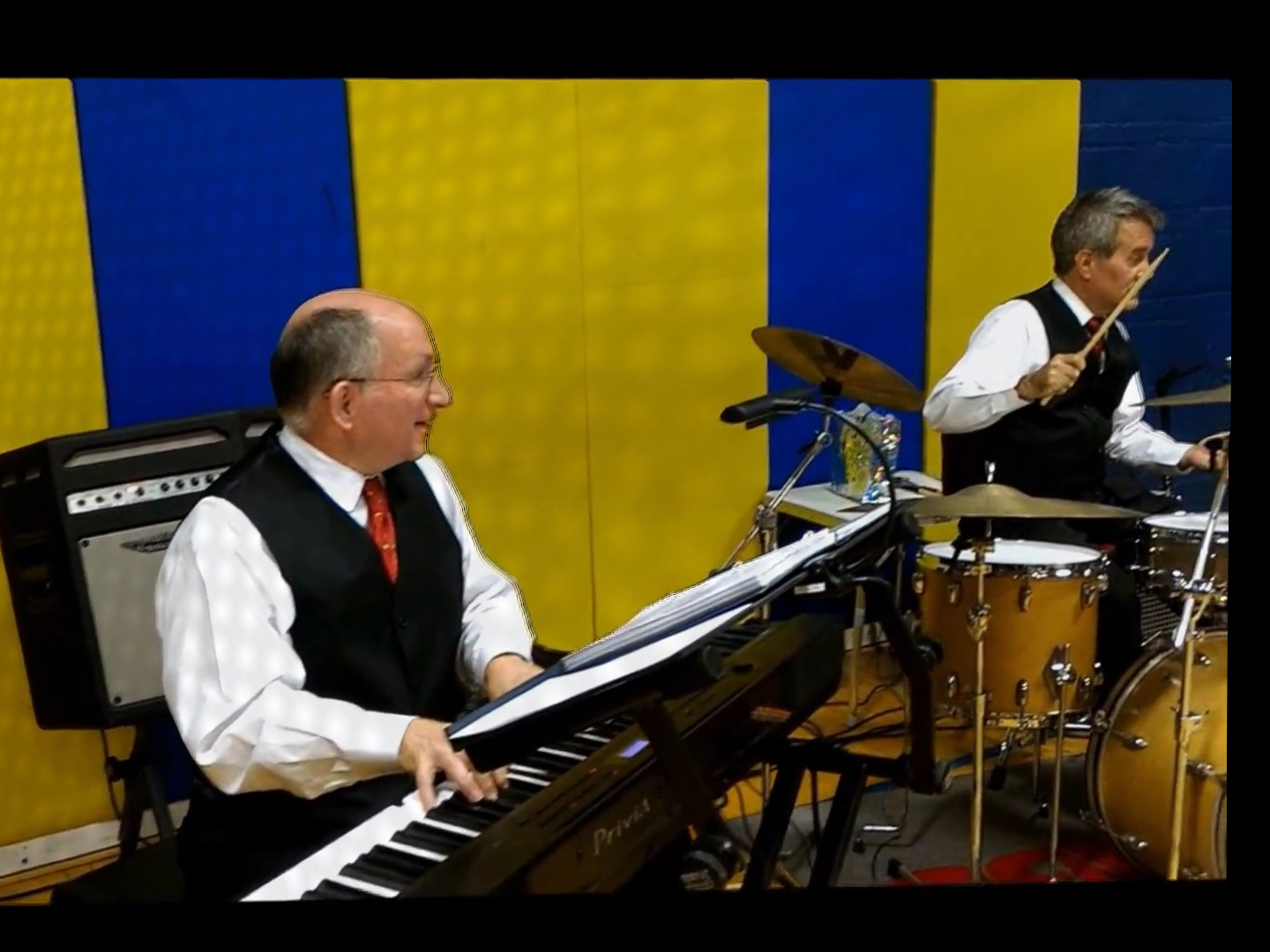 about aliasing/patterns in point cloud renderings · Issue #822 · facebookresearch/pytorch3d · GitHub