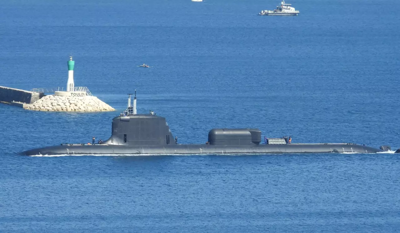 S 635 Suffren [Barracuda], Dry-Deck Shelter (DDS) · Issue #3880 ...