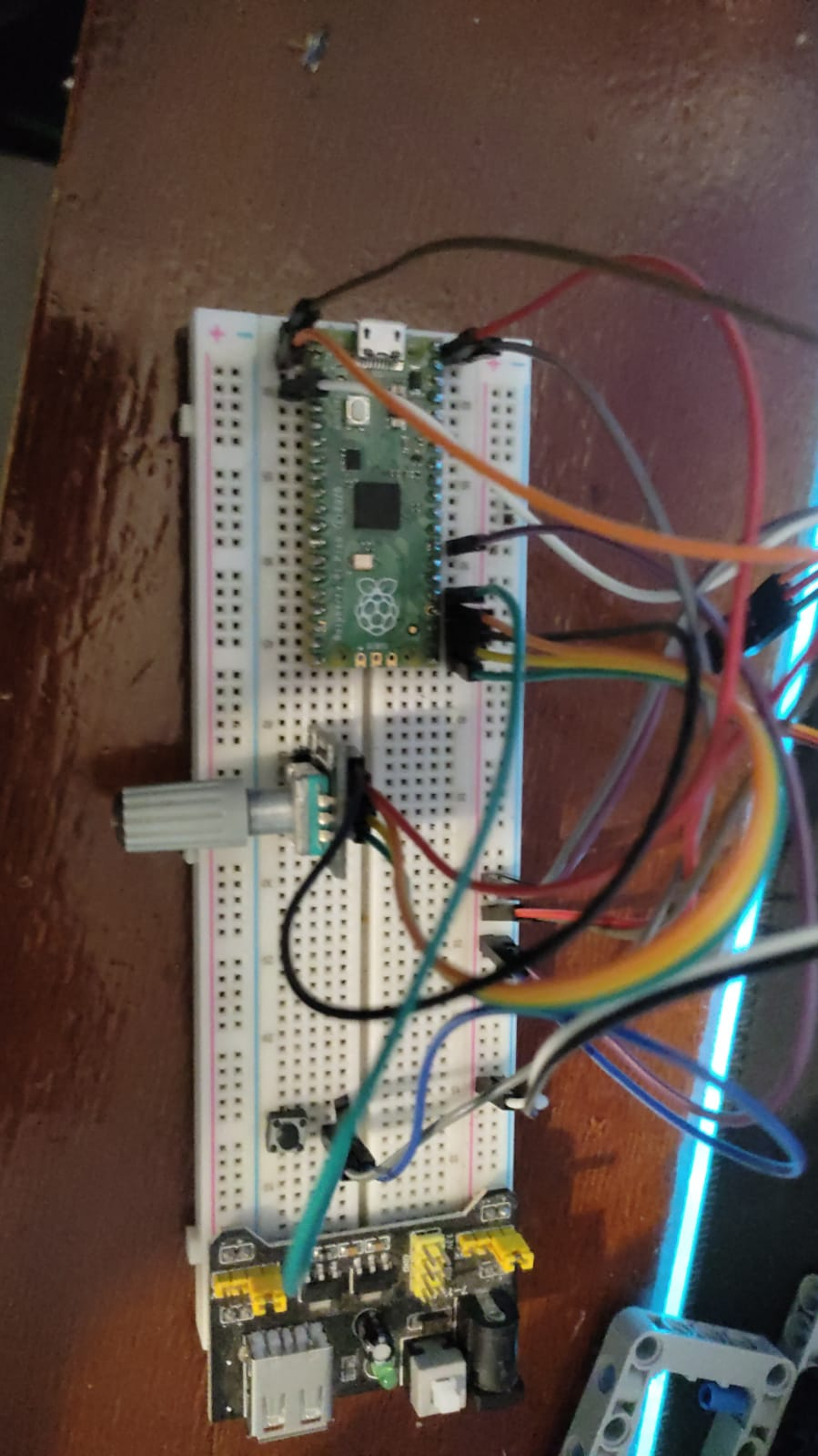 GitHub - edrcosta/lego-robot-arm: a raspberry pico servo motor lego ...