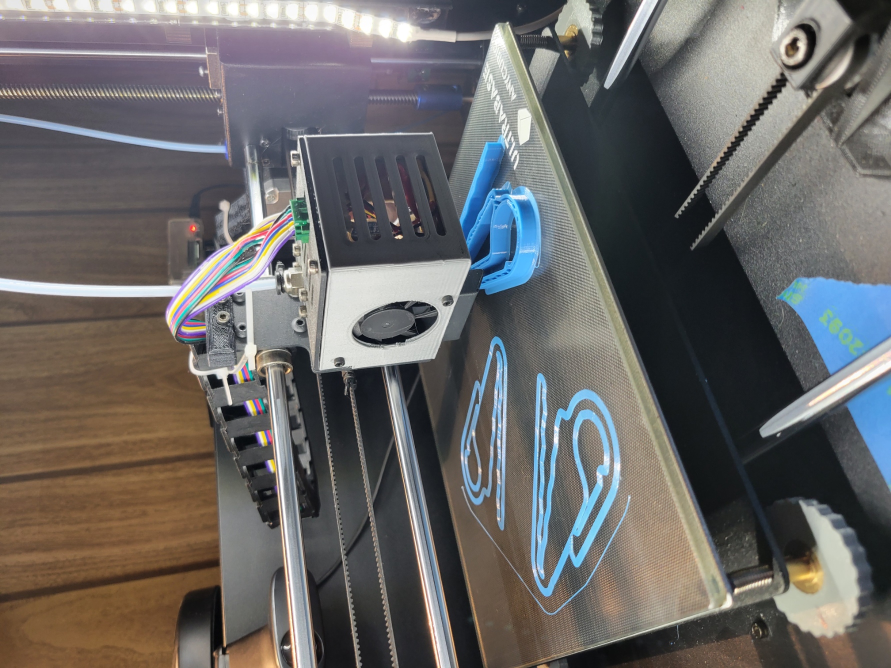 After selecting complete individual objects (with brims), all brims complete first before any ...