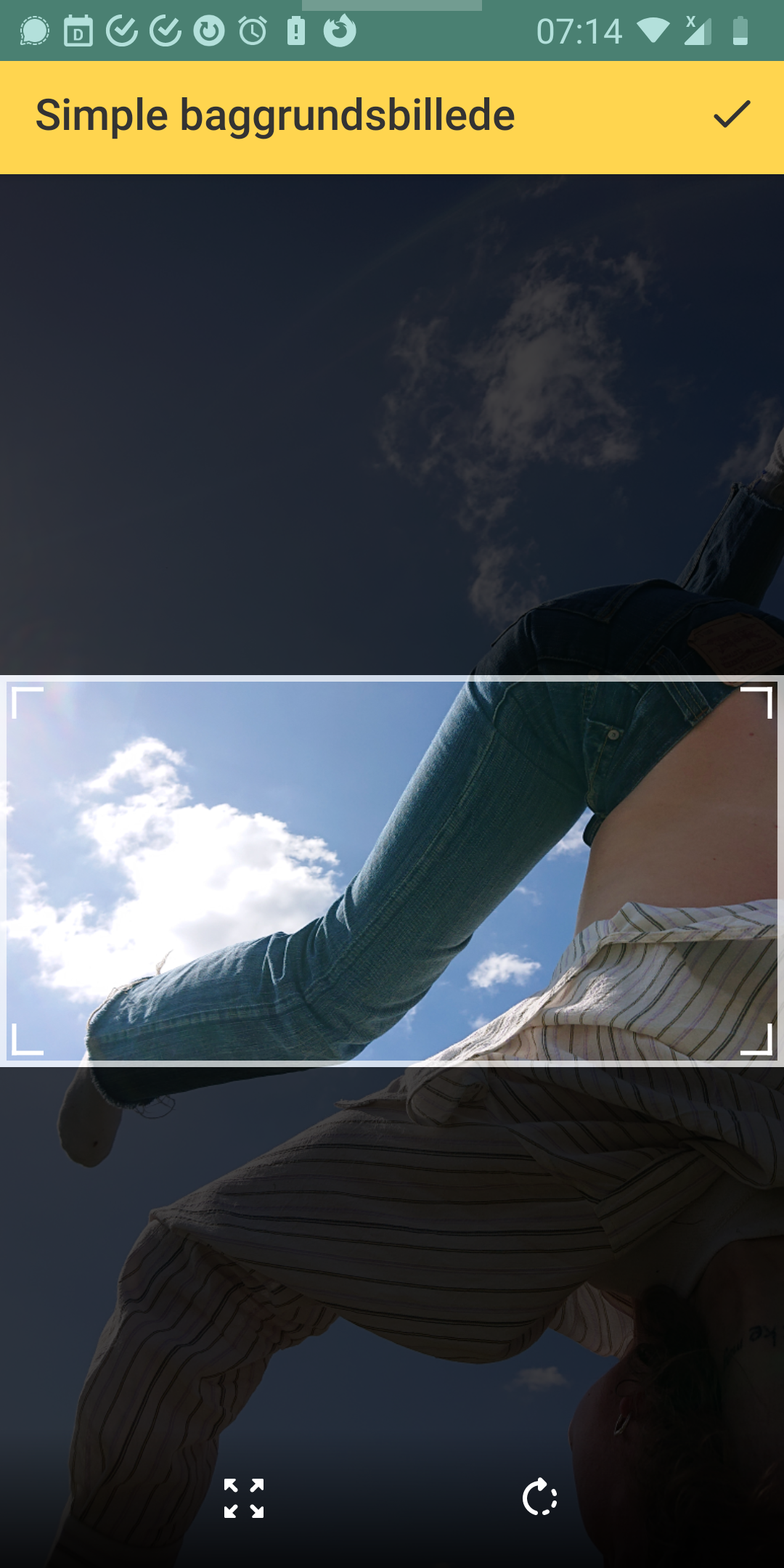 Bug: Wrong icon for changing aspect, when changing wallpaper · Issue #2526 · SimpleMobileTools ...