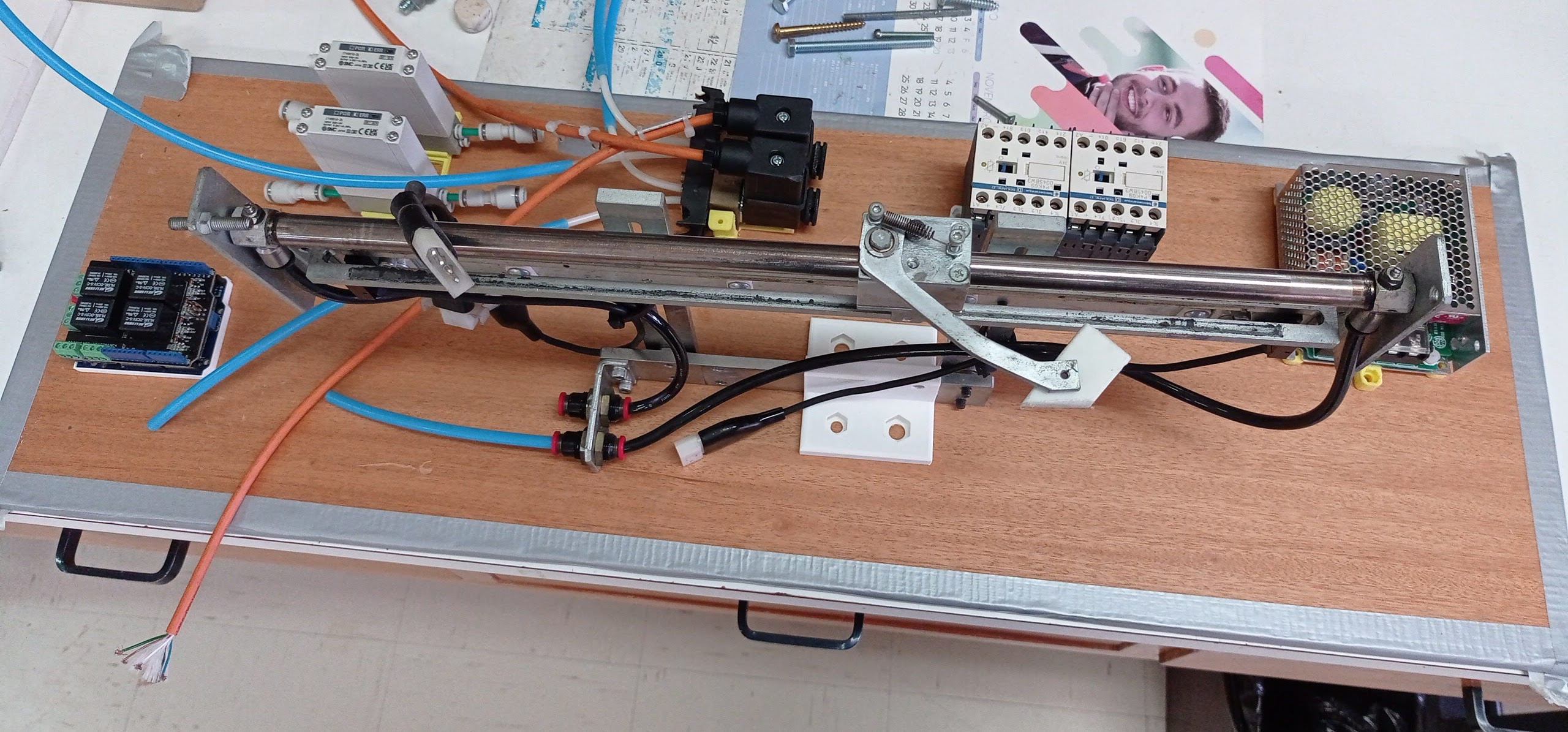 GitHub - labF212/proj_cilindro_linear: Command a linear cilinder with an arduino