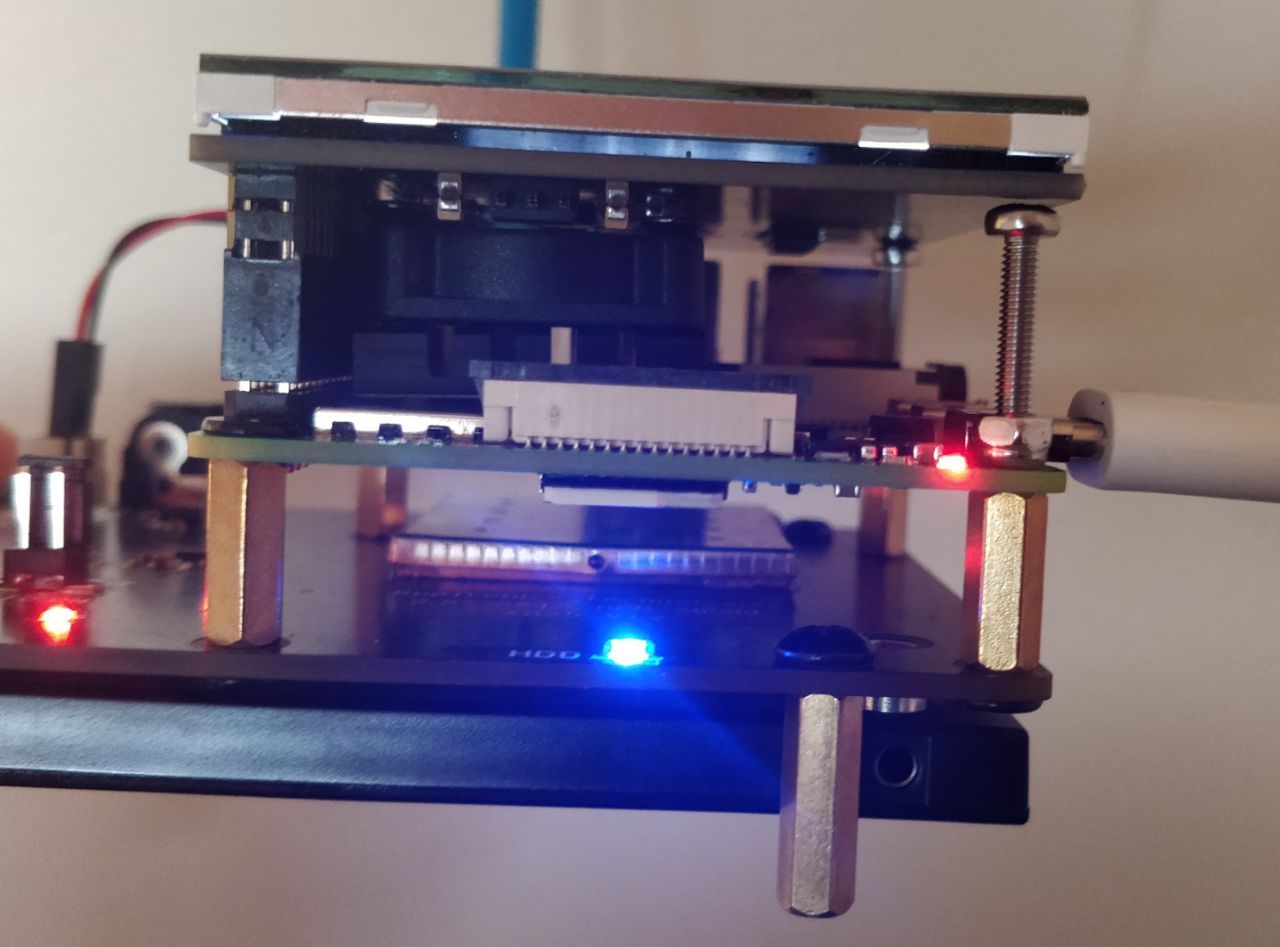RPi4 build with SATA-USB expansion board and 5V fan · Issue #905 · raspiblitz/raspiblitz · GitHub