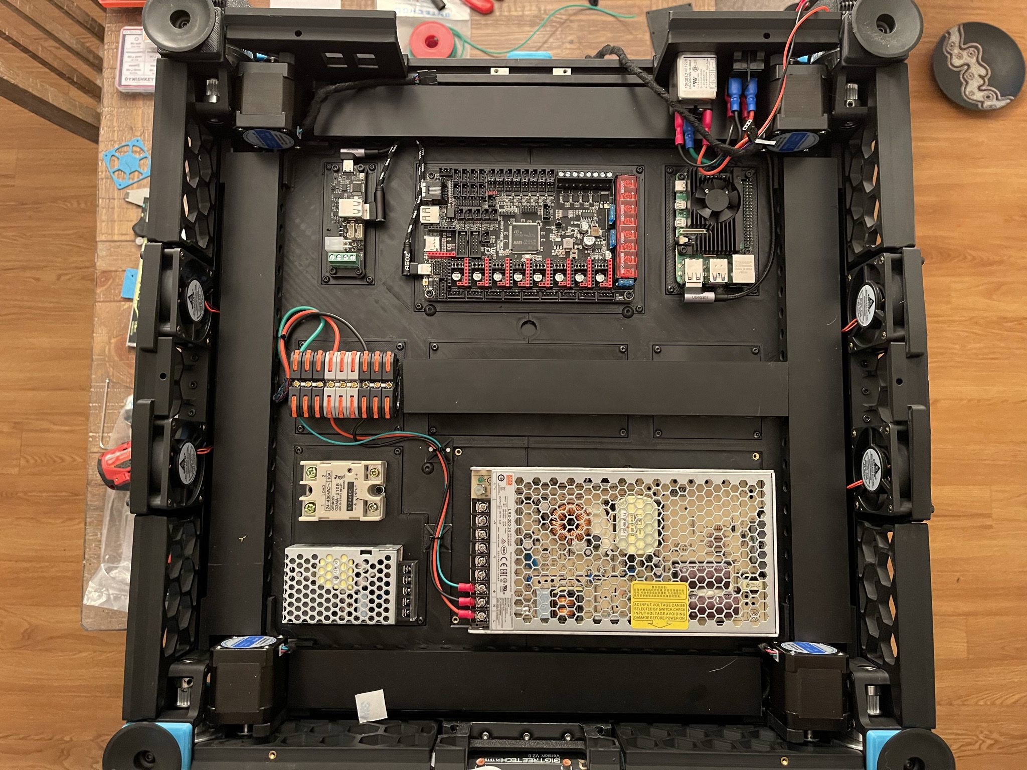 GitHub - Shpyda/2.4_350mm_Clean_Electronics_Bay_Mod: This is a modular ...