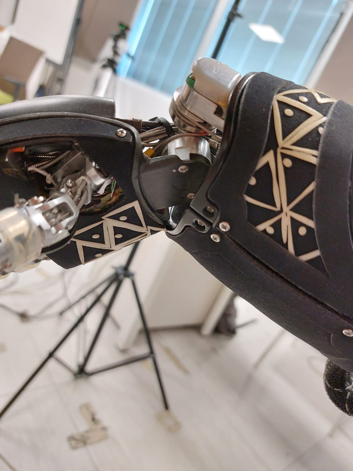 right wrist hardware fault · Issue #1423 · robotology/icub-tech-support · GitHub