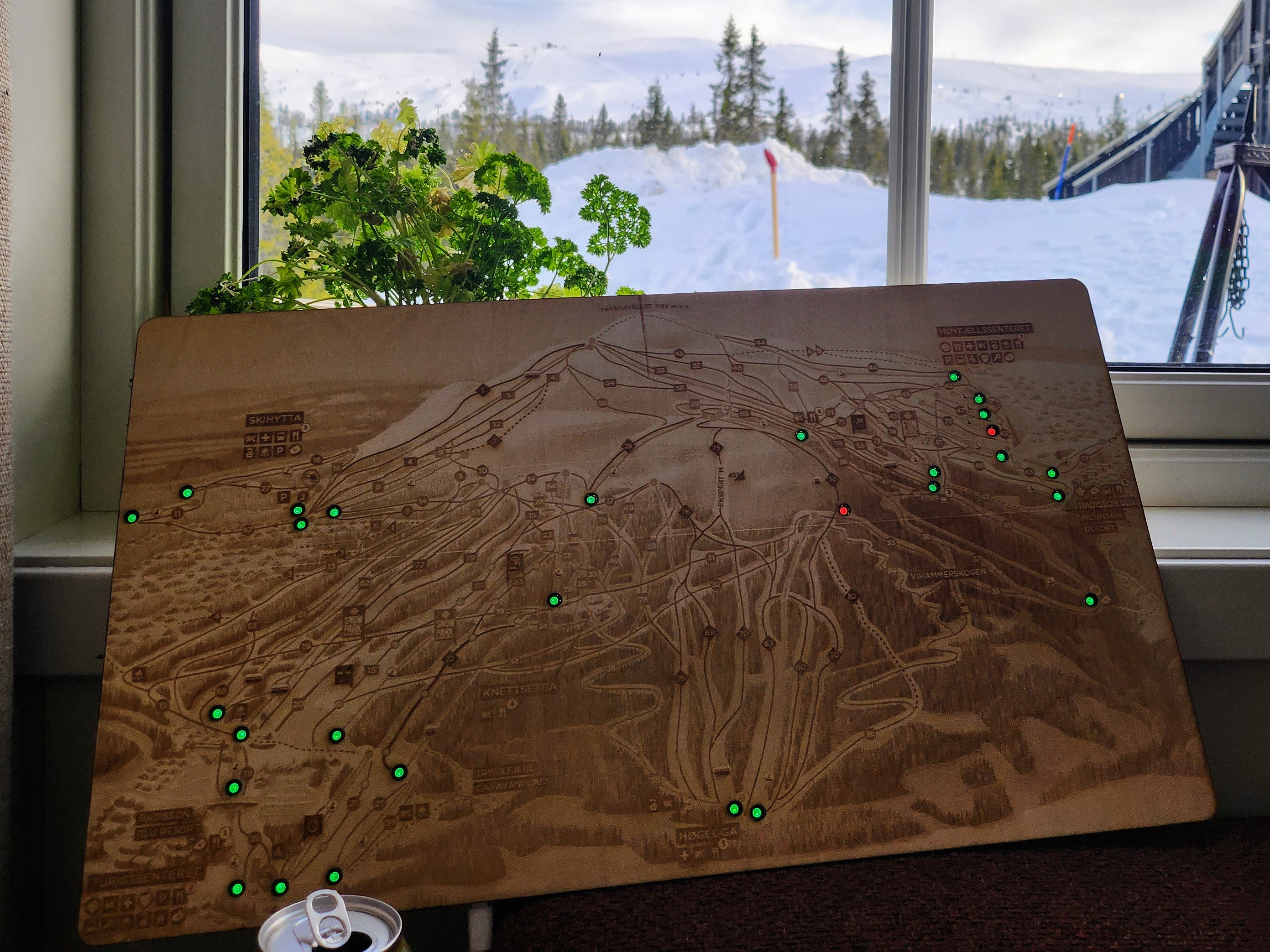 GitHub - HalfdanBechmann/liftmap: Interactive map of open ski lifts