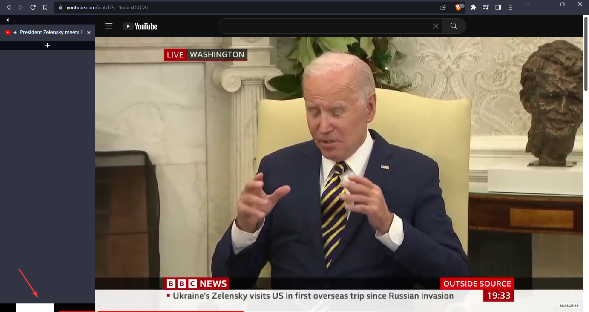 Vertical tab bar does not work with fullscreen video playback + Vertical tab bar UI glitches ...
