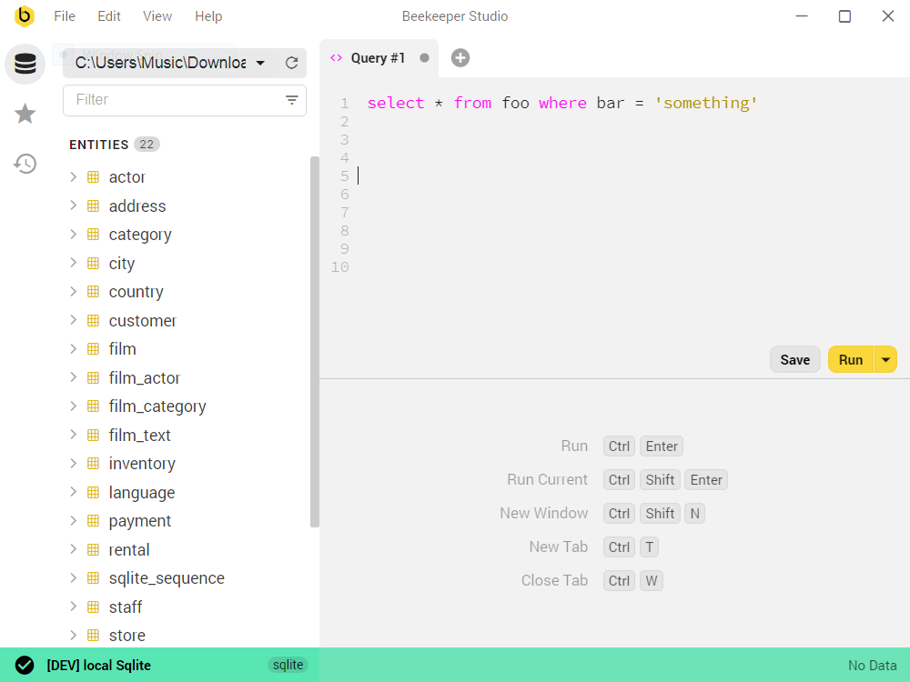 BUG: Colors of string values in queries are illegible in Light Theme ...