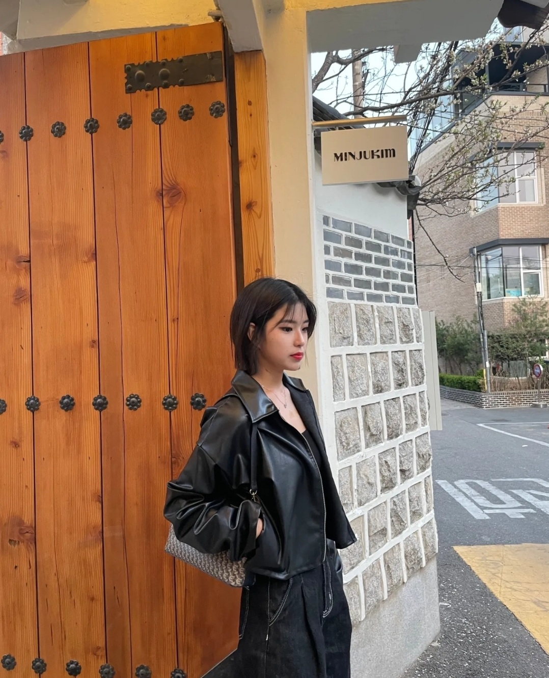 📝 docs: 프로젝트 리드미 파일 작성 · Issue #158 · FRONTENDSCHOOL5/final-14-BangKKuseok · GitHub