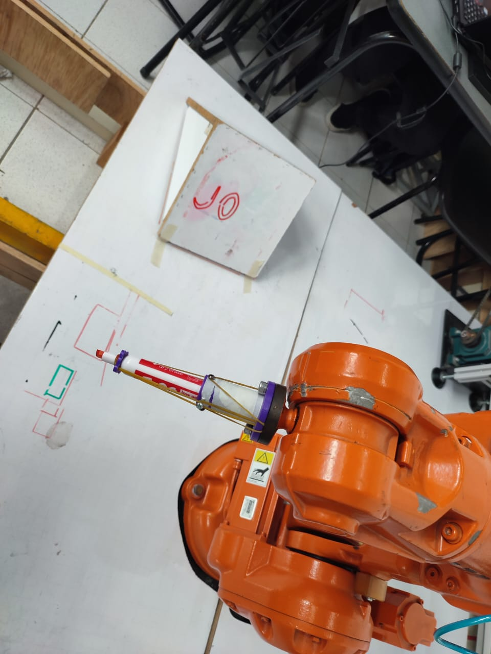 GitHub - omanrique18/Lab1-Robotica_Industrial